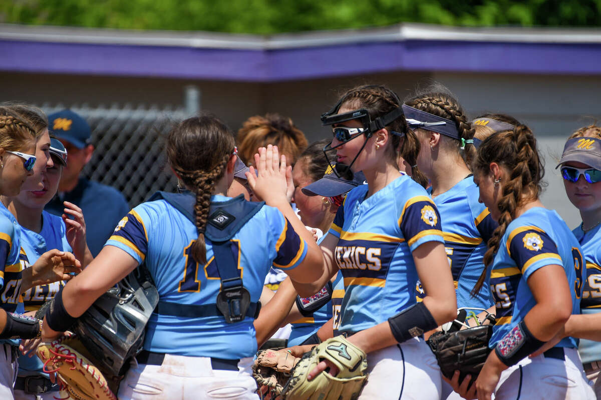 Chemics win 3rd straight district title