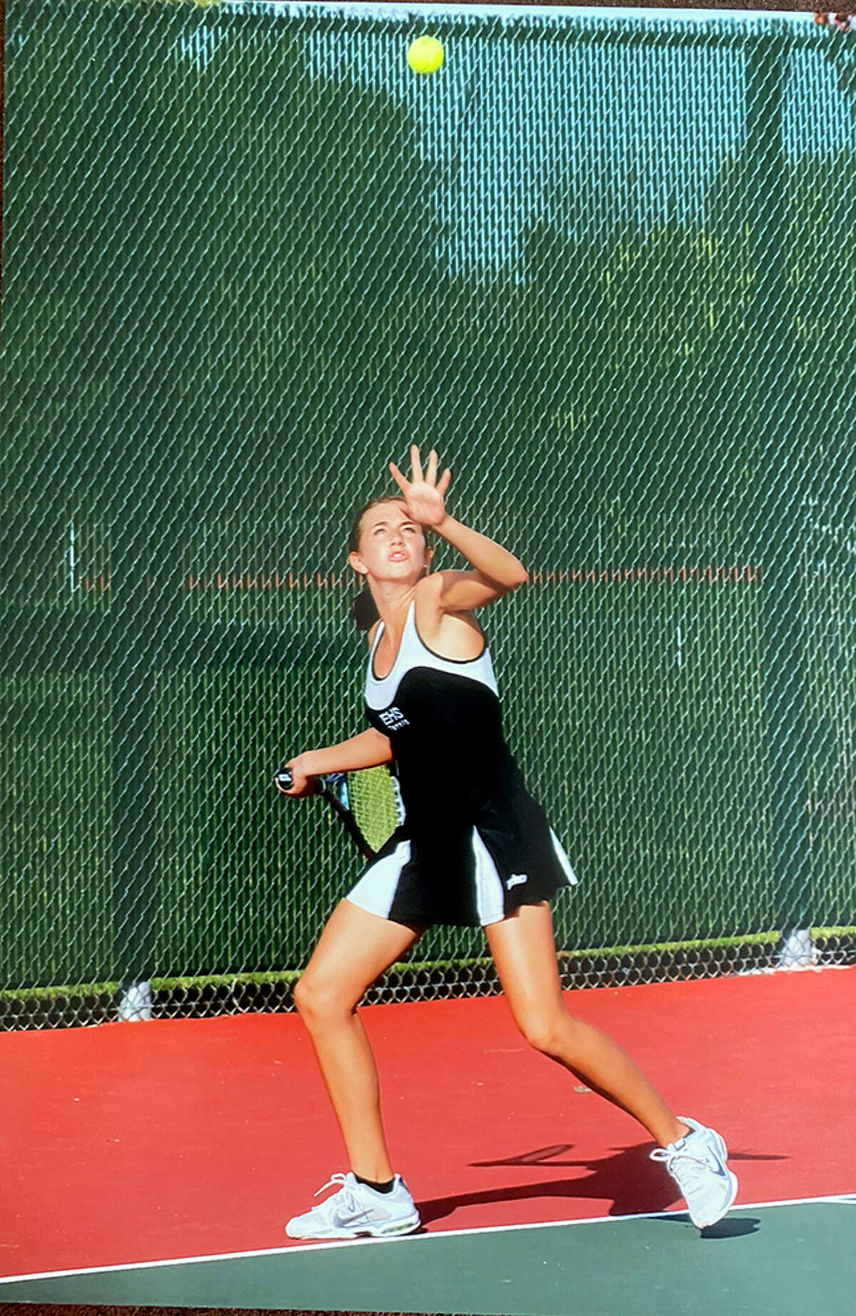Edwardsville tennis led Jessica Kos to career in physical therapy