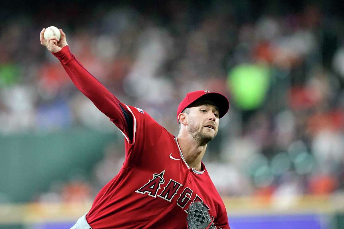 Houston Astros' J.P. France is in full command of his arsenal