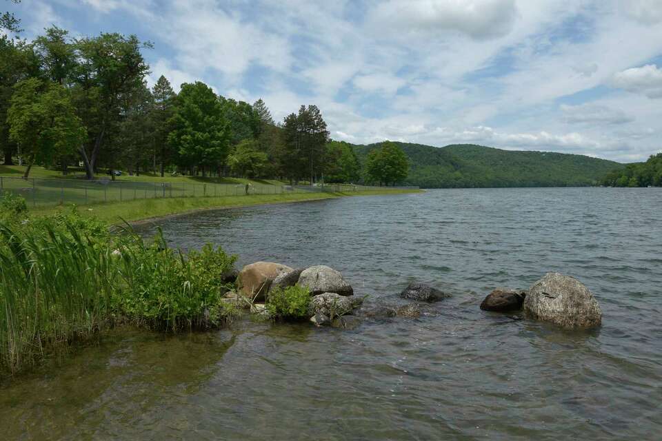 Where to go boating and swimming at CT lakes for free in 2025