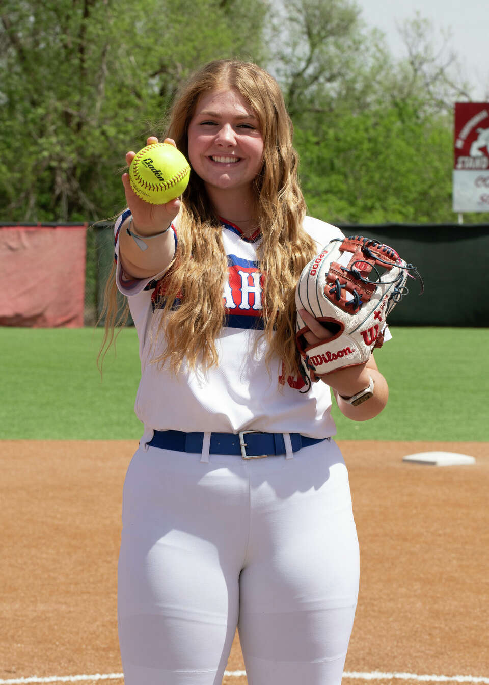 Coahoma softball state champ Wells commits to Texas