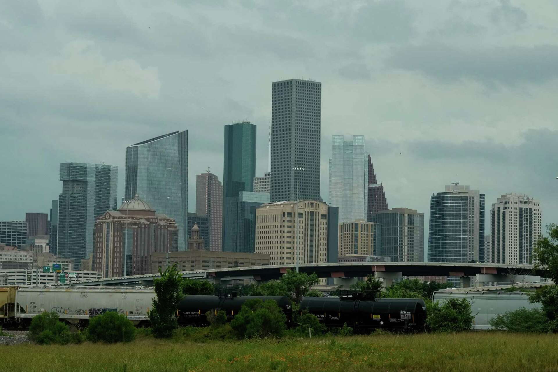 Houston to receive $36.9M for underpasses to relieve train crossings