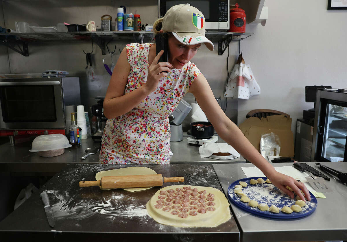 Ukrainian woman flees homeland, opens Pashina Craft Bakery