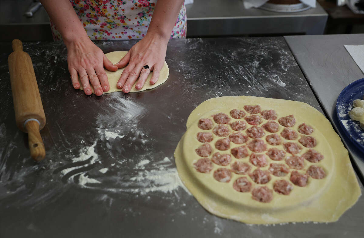 Ukrainian woman flees homeland, opens Pashina Craft Bakery