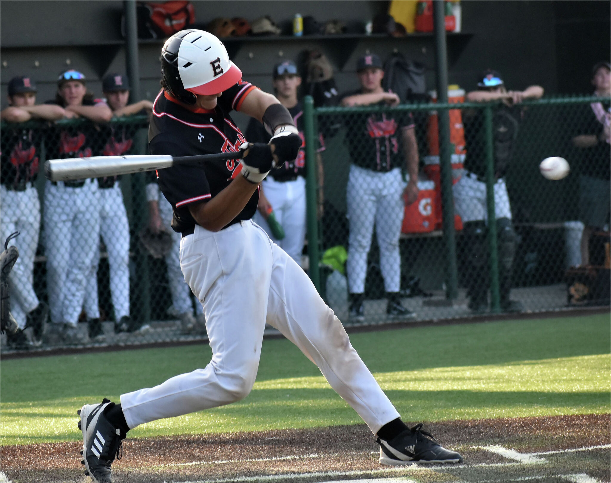 Tigers put up 16 runs in rout of Panthers