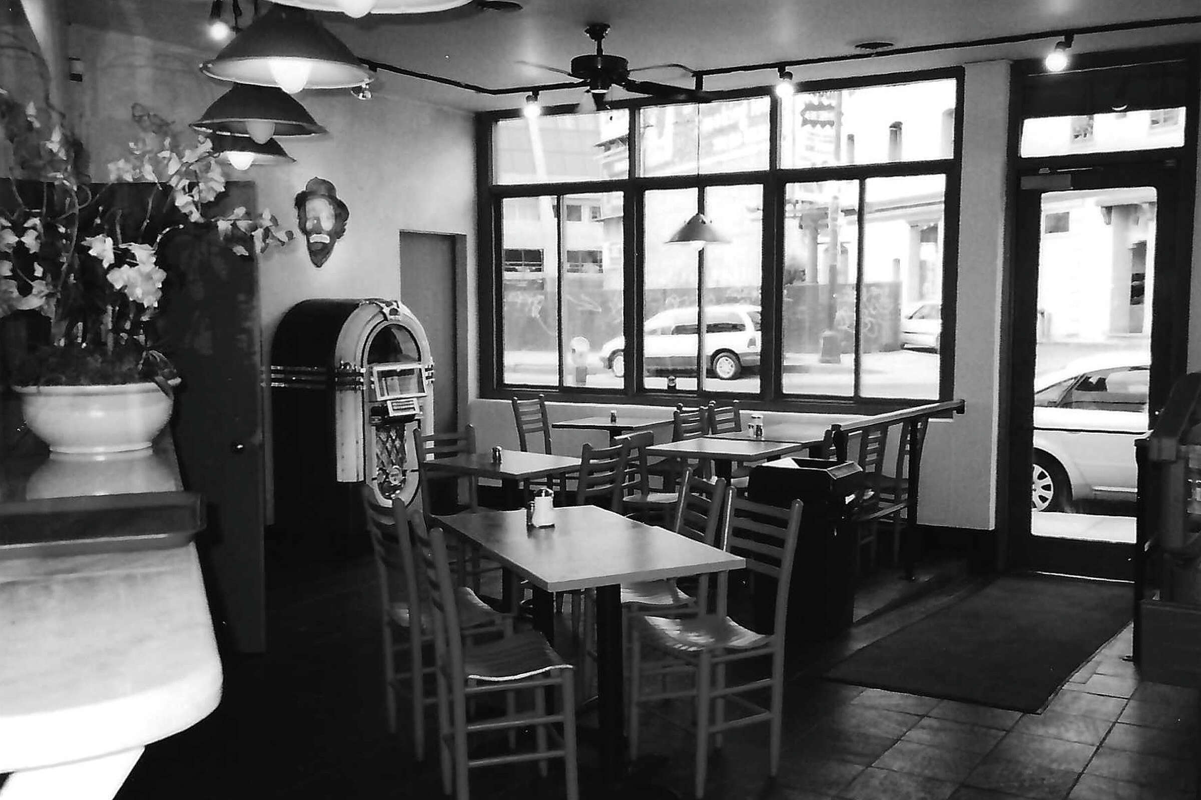 The 30-year feud between two San Francisco clown restaurants