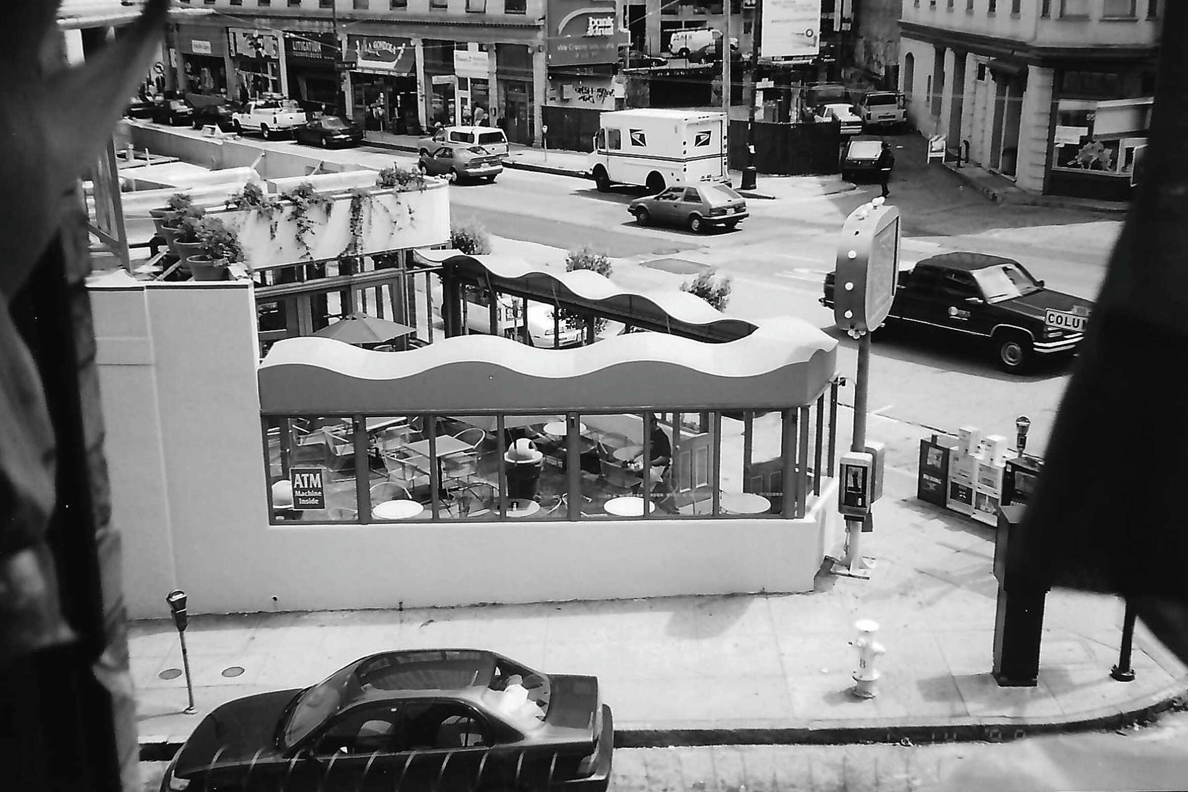 The 30-year feud between two San Francisco clown restaurants