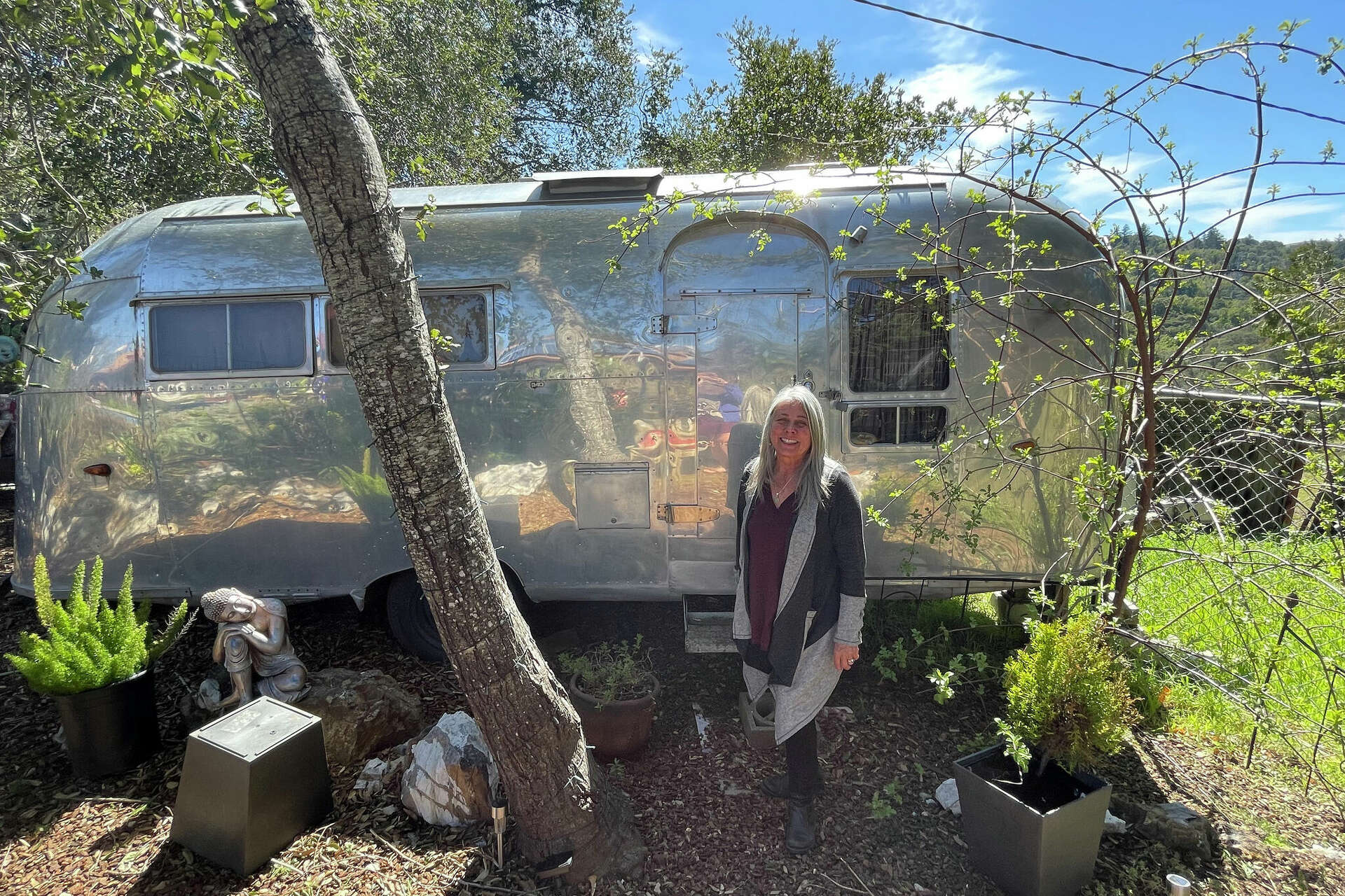 Inside one of the Bay Area’s last 1960s-style communes