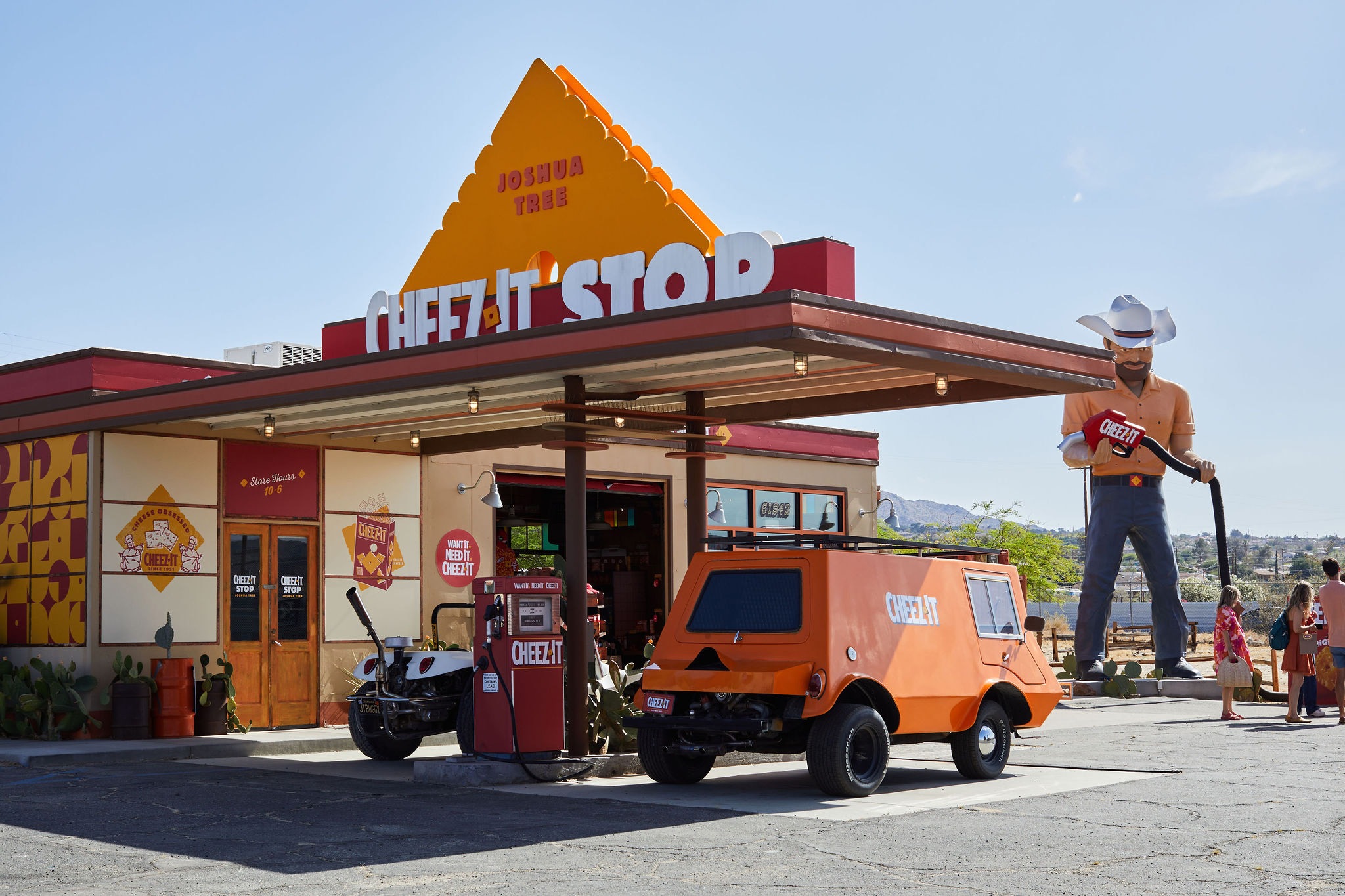 Cheez-It opens snack shack in Joshua Tree gas station