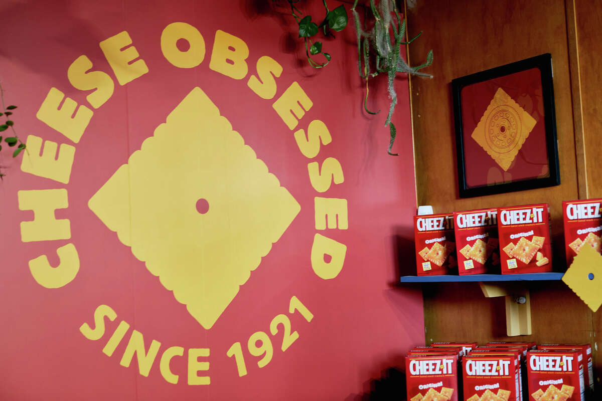 Cheez-It opens snack shack in Joshua Tree gas station