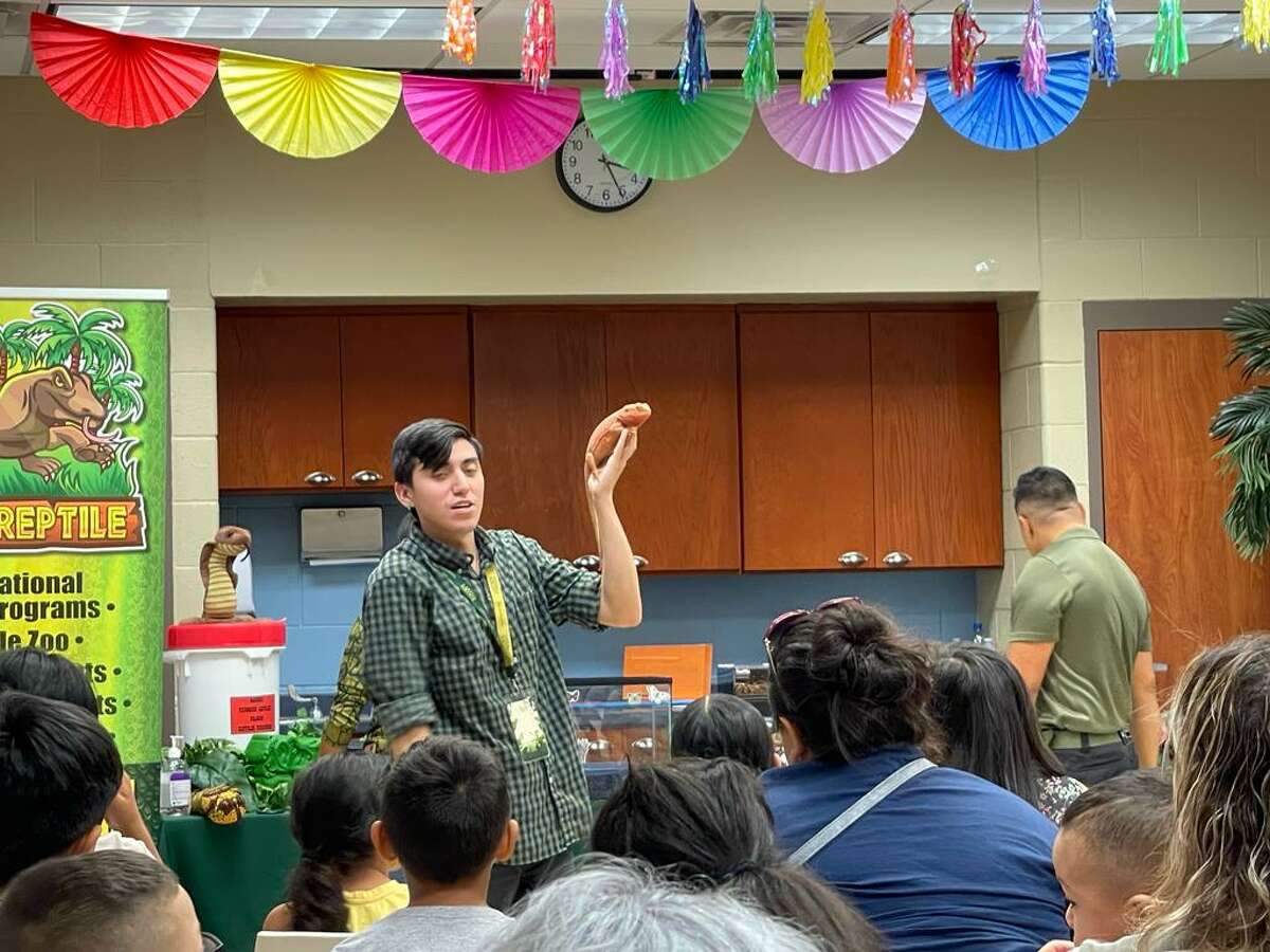 Casa Reptile showcasing exotic reptiles at Laredo libraries