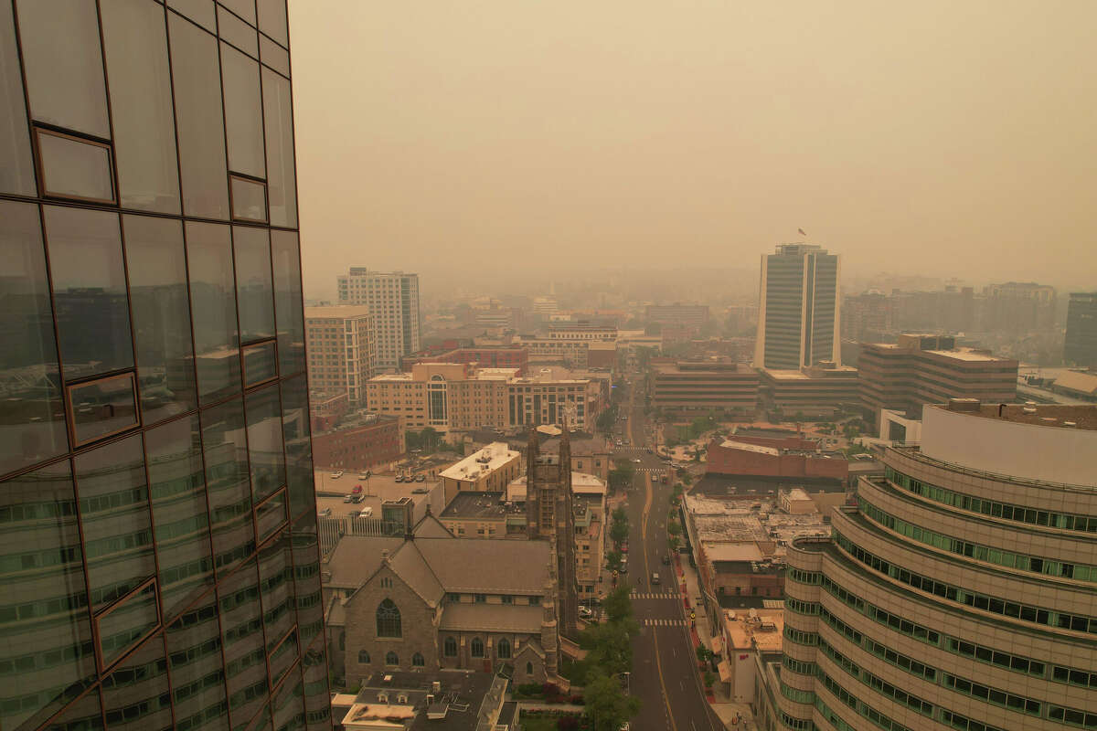 In Photos: Poor air quality in CT creates hazy skies, red sun