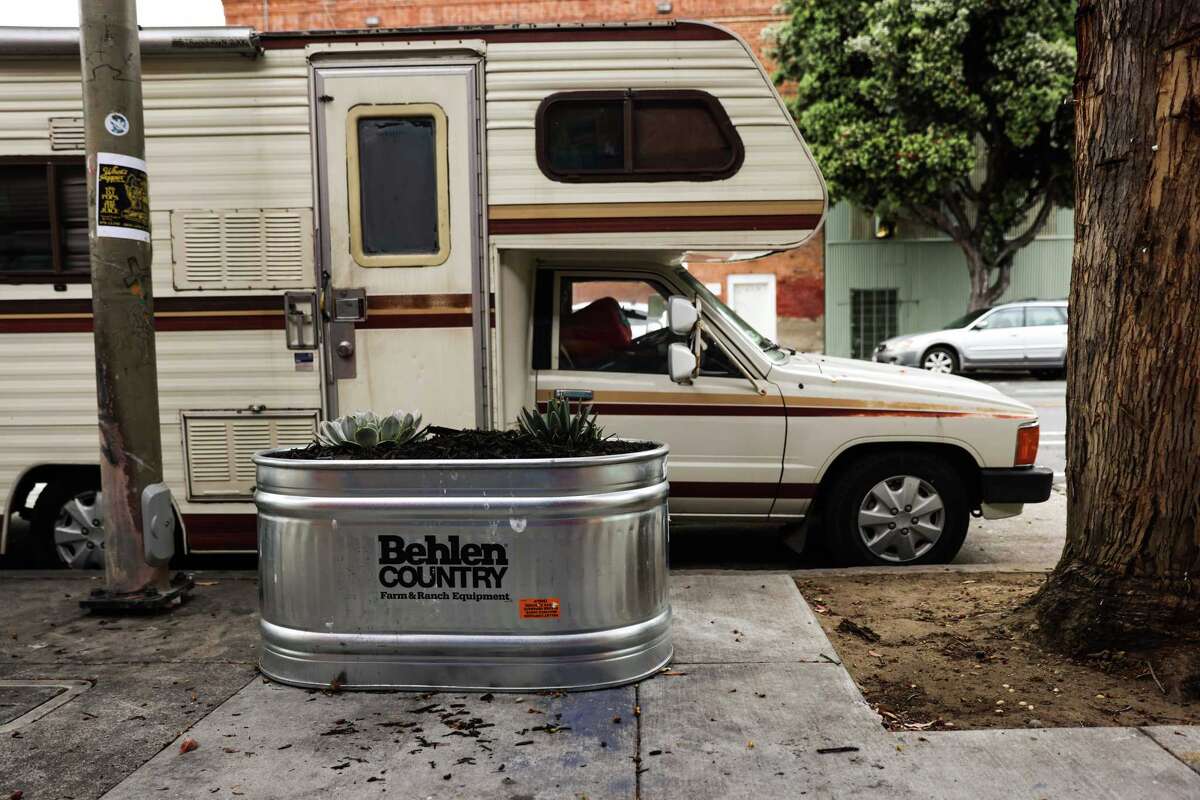 SF residents buy $25,000 worth of street planters to deter homeless