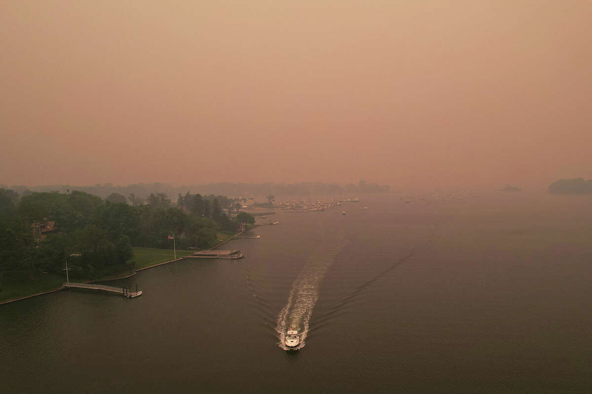 In Photos: Poor air quality in CT creates hazy skies, red sun