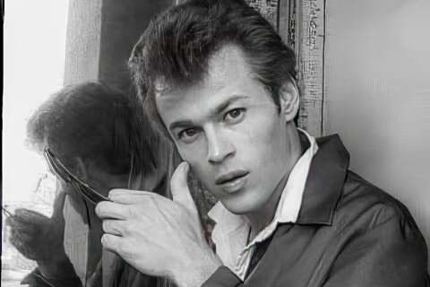 Jack Lee, the frontman of the Nerves, died at 71