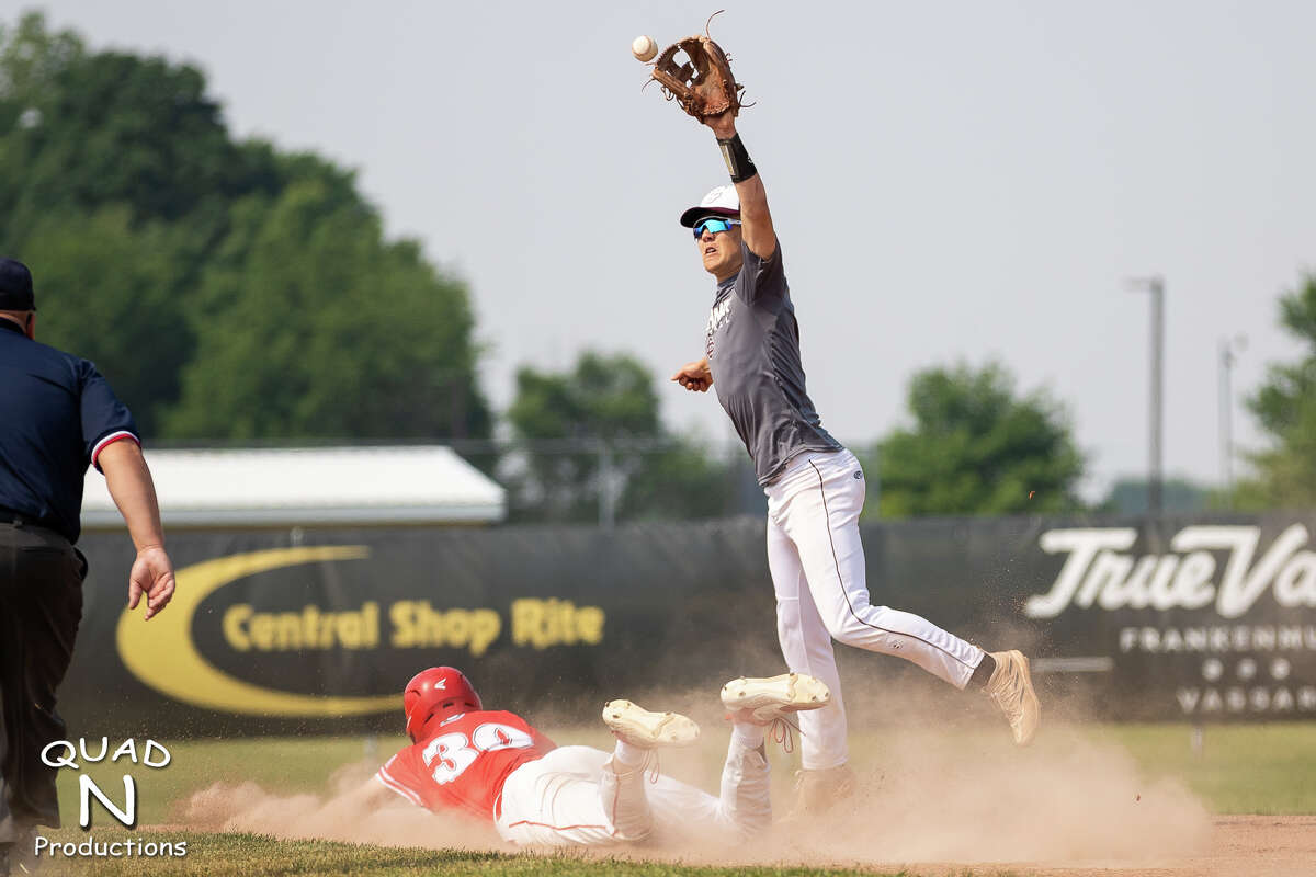 Cass City advances to first baseball regional final since 2012