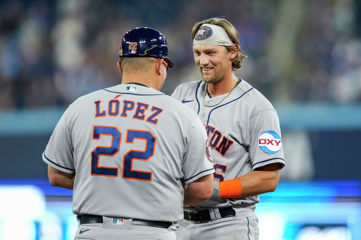 Astros: Big ninth-inning hit eludes Houston's stars in ideal situation