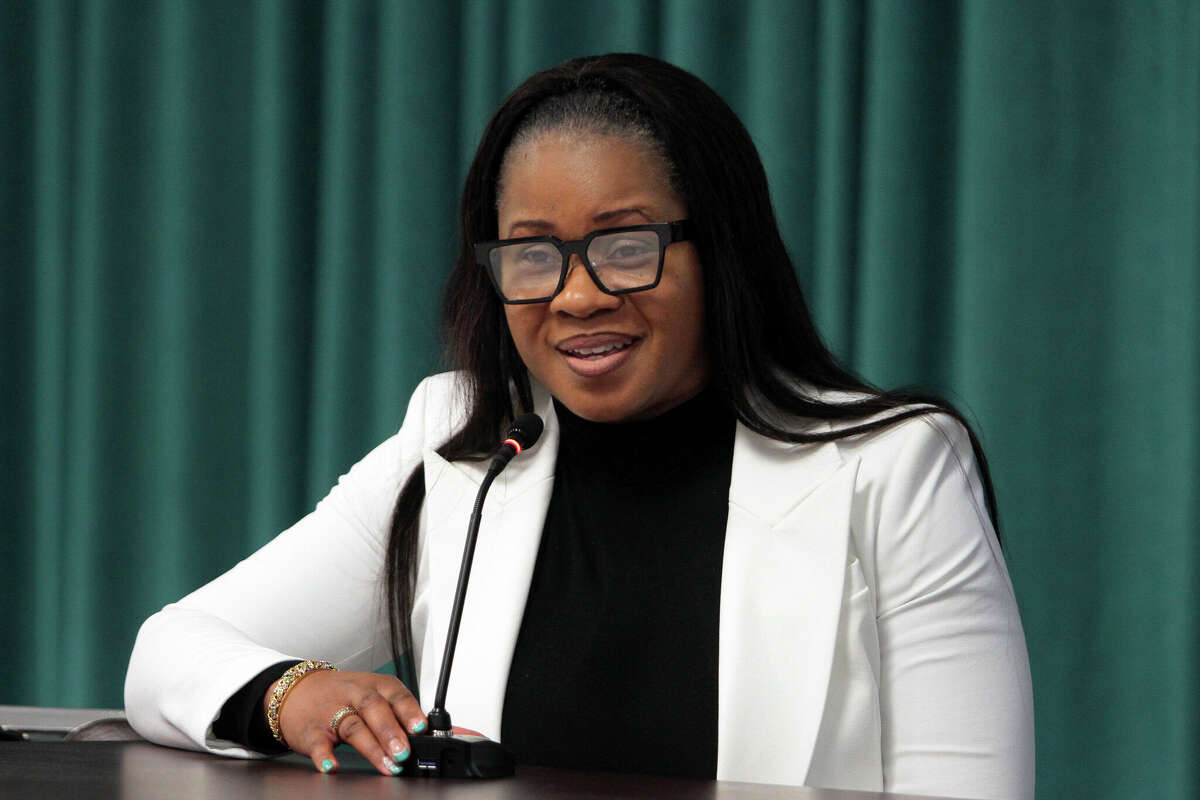Bridgeport names two finalists for superintendent position Bridgeport names two finalists for superintendent position
