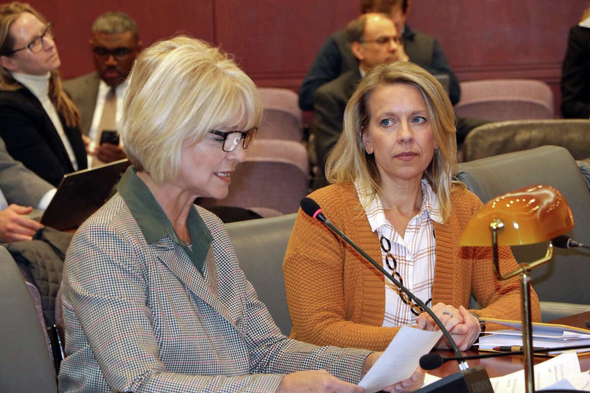 Ann Nyberg, advocates of CMV testing for newborns cheer new law