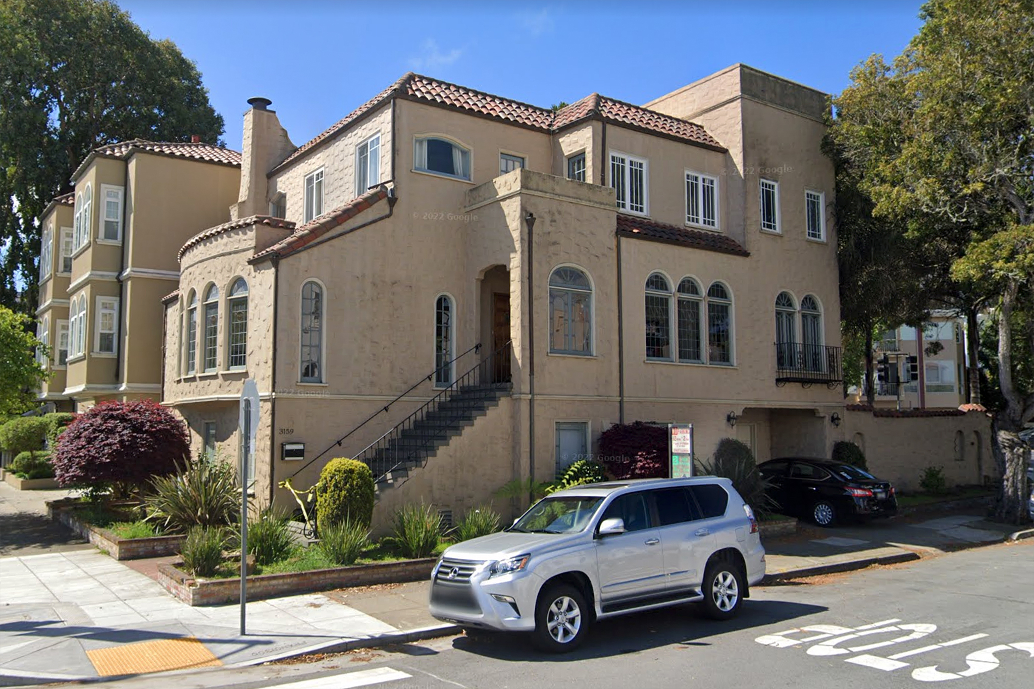'Top Chef' SF house finally sells for far below original list price