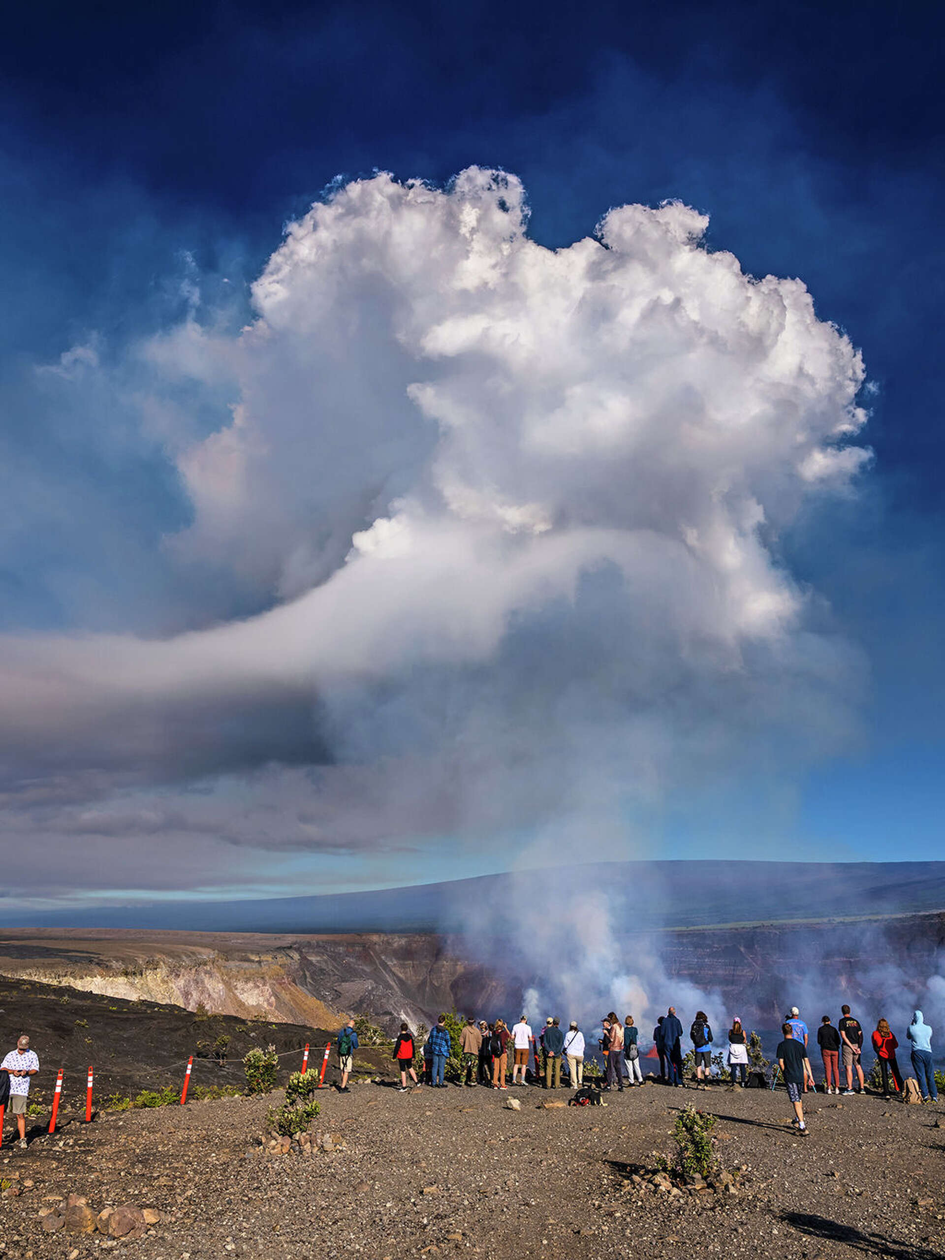 Kilauea volcano erupts into spectacular lava fountains in Hawaii