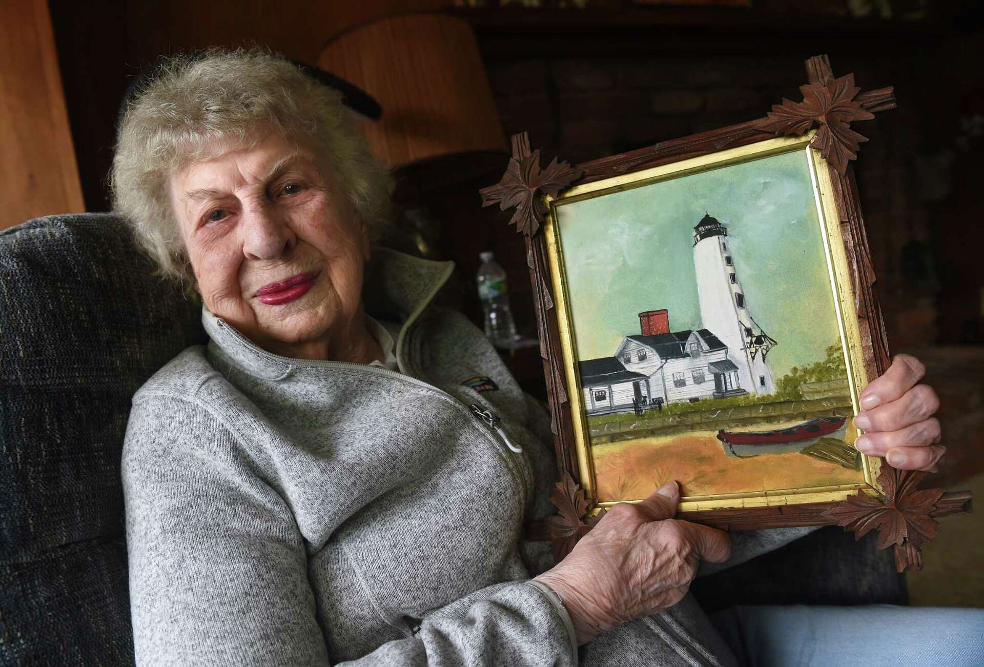 Lighthouse keeper's granddaughter has ties to Saybrook lighthouse