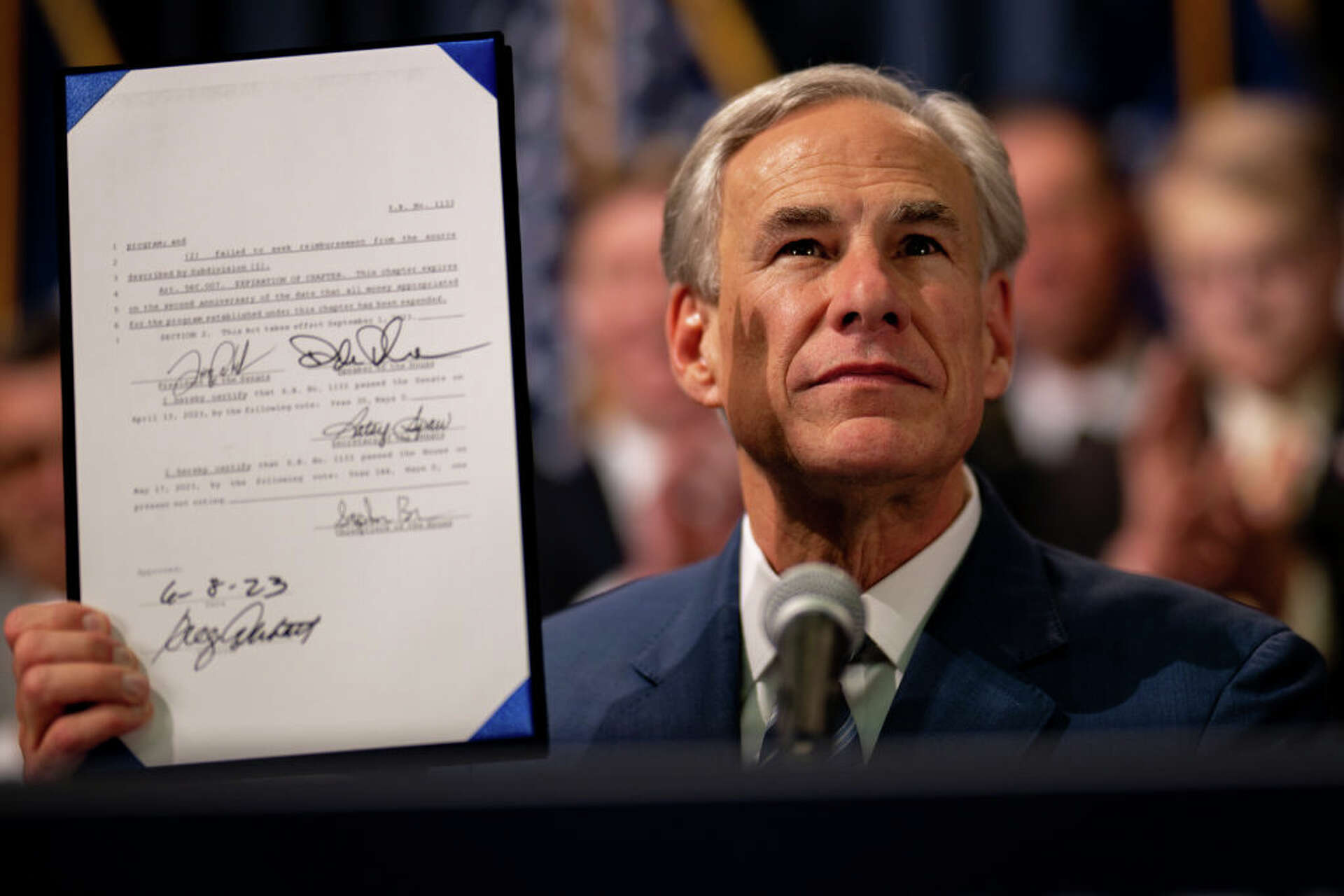 Texas to deploy buoys to deter Rio Grande crossings, Abbott announces