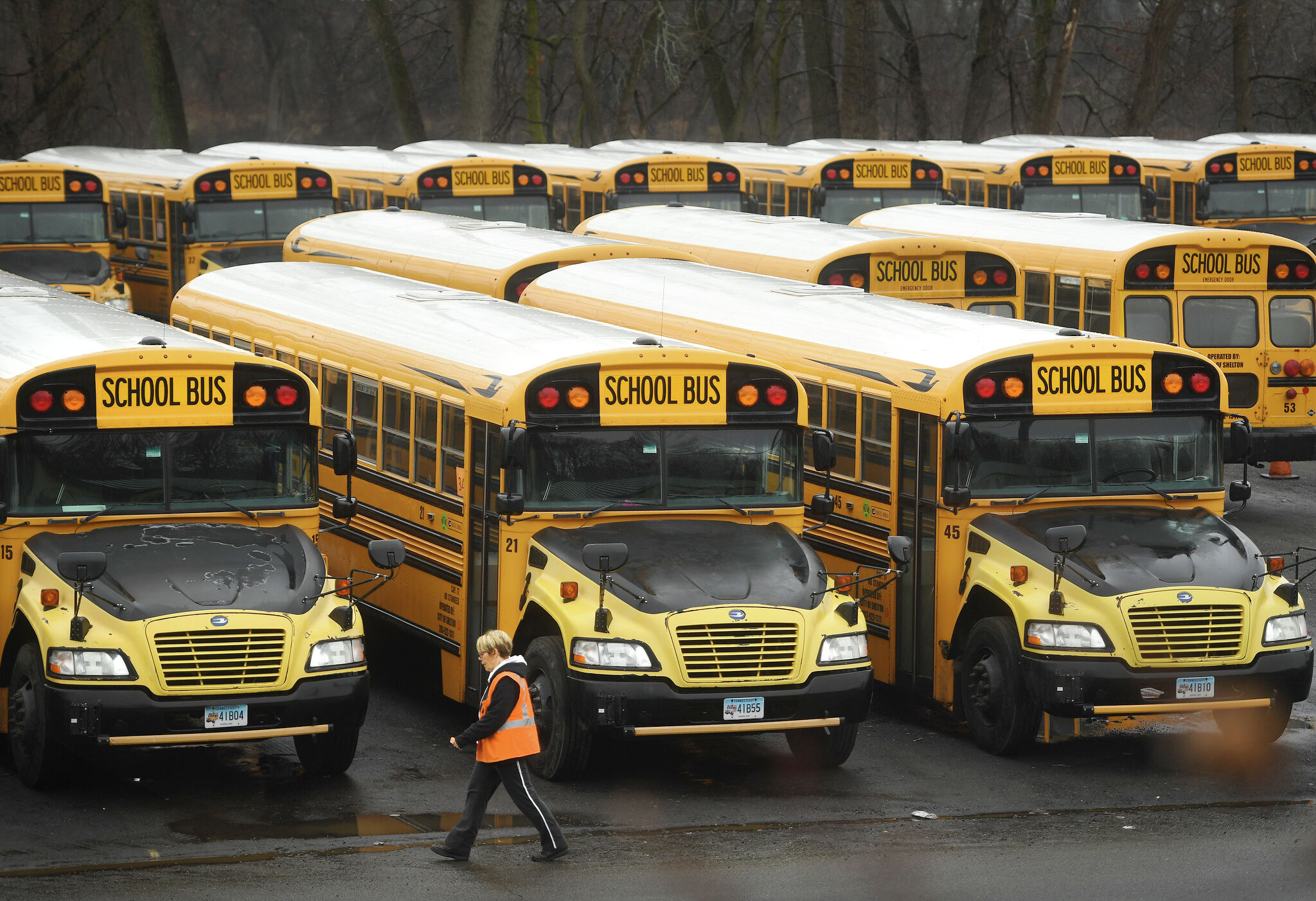 Shelton aldermen cover $3.1M budget overages, buy more school buses