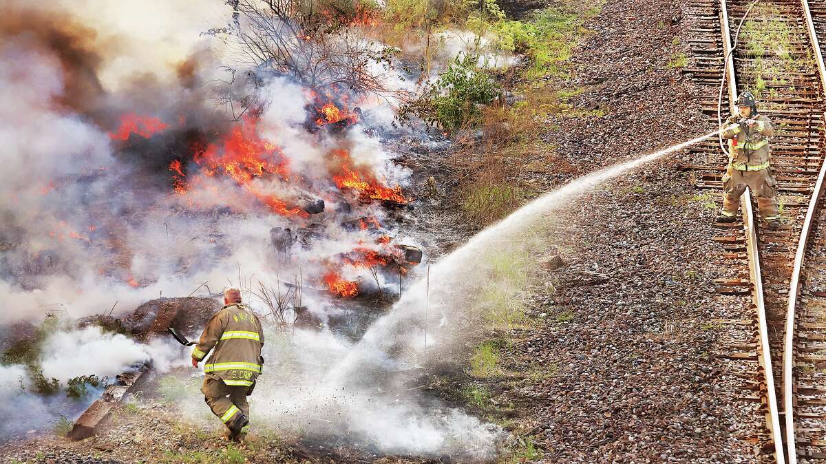 Riverbend fire delays Amtrak Thursday evening