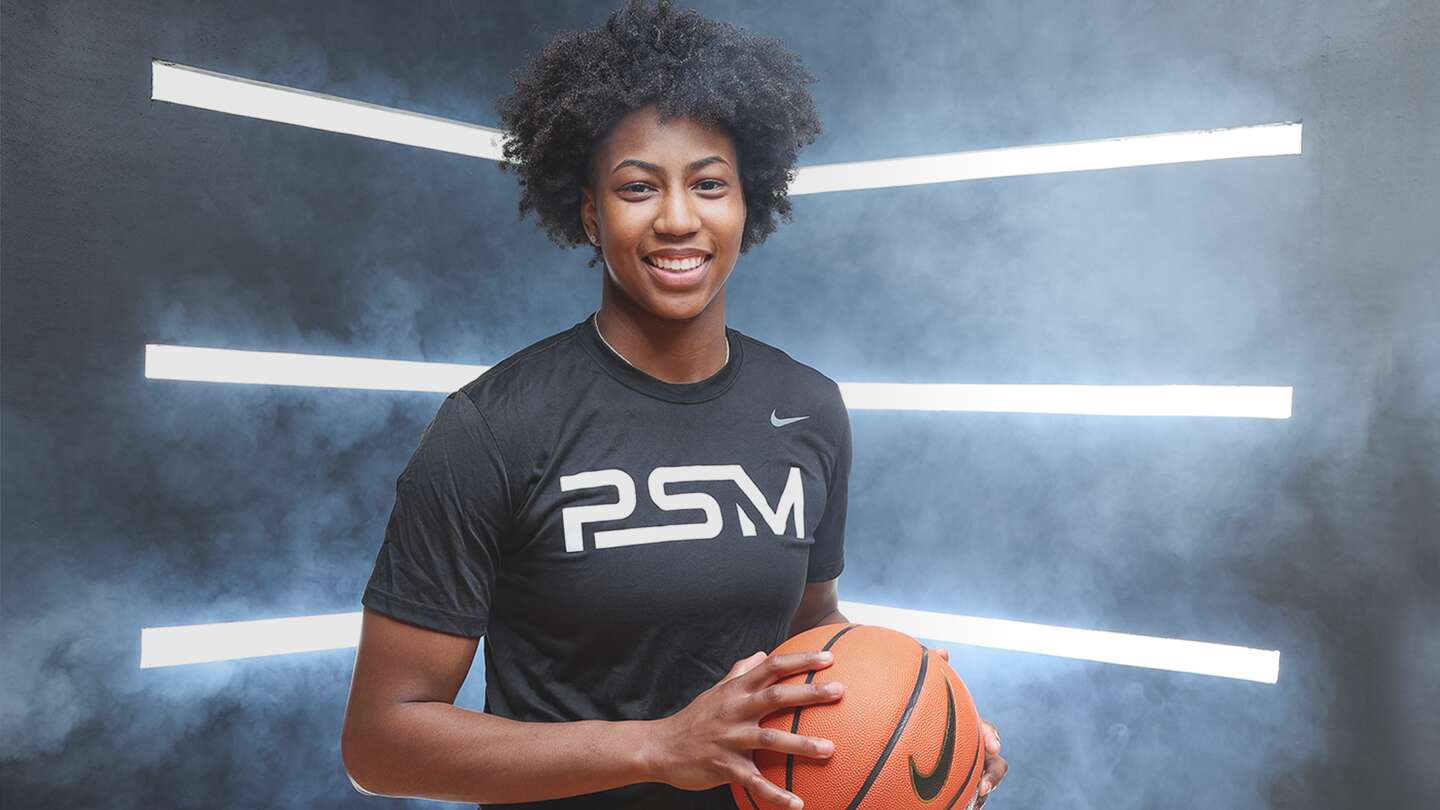 UConn's Ayanna Patterson uses her faith to manage season-ending injury