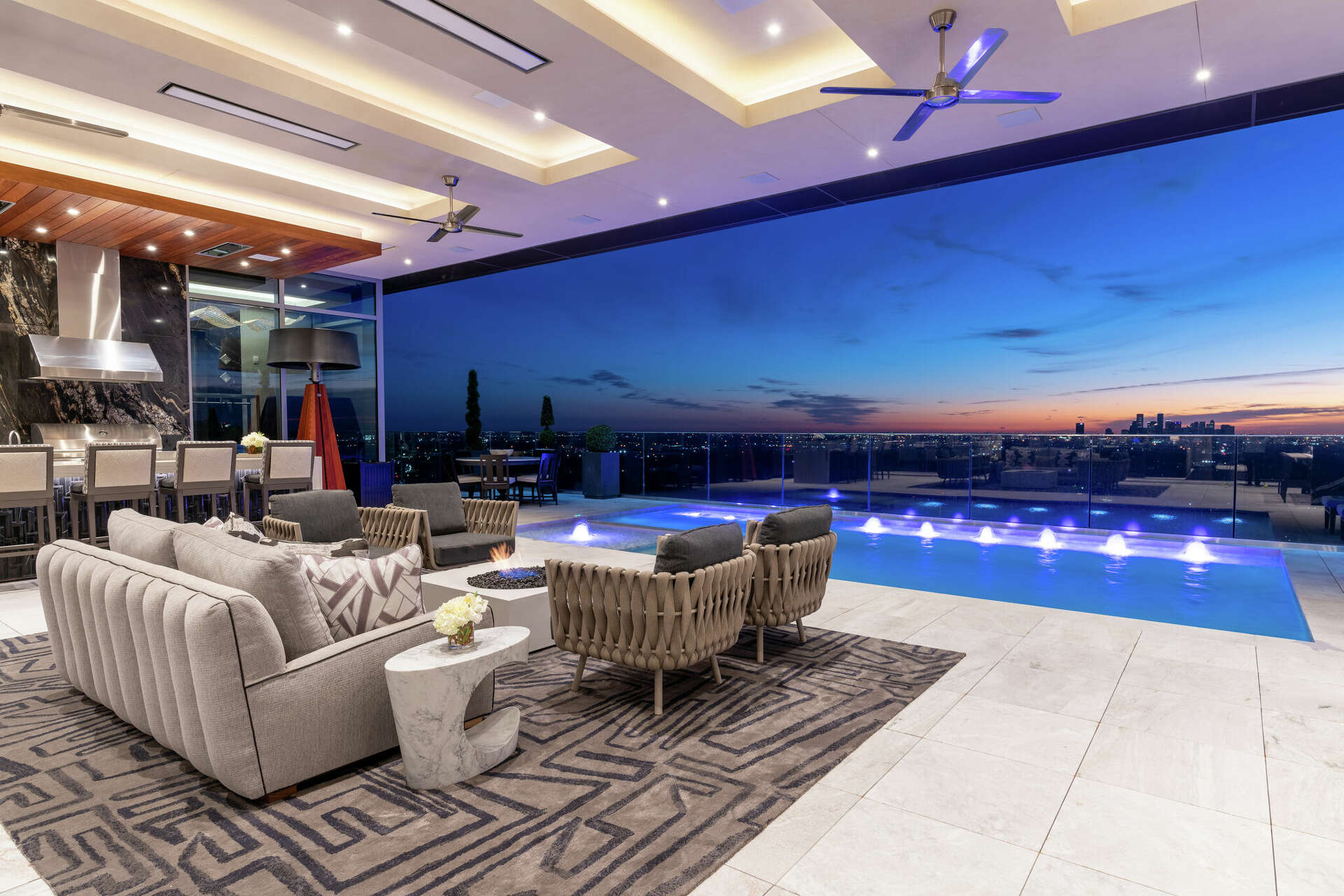 Houston billionaire Tilman Fertitta's new Post Oak Penthouse: Photos