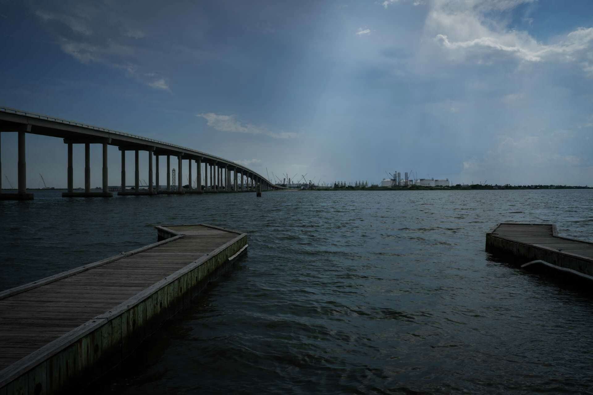Texas Parks and Wildlife creating new artificial reef in Sabine Pass