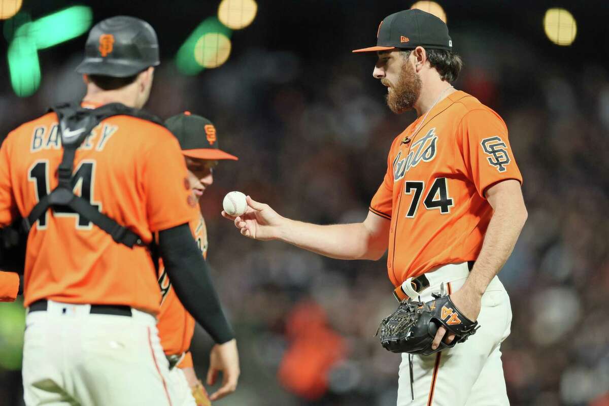 Seventh inning sinks Giants, DeSclafani in 3-2 loss to Cubs