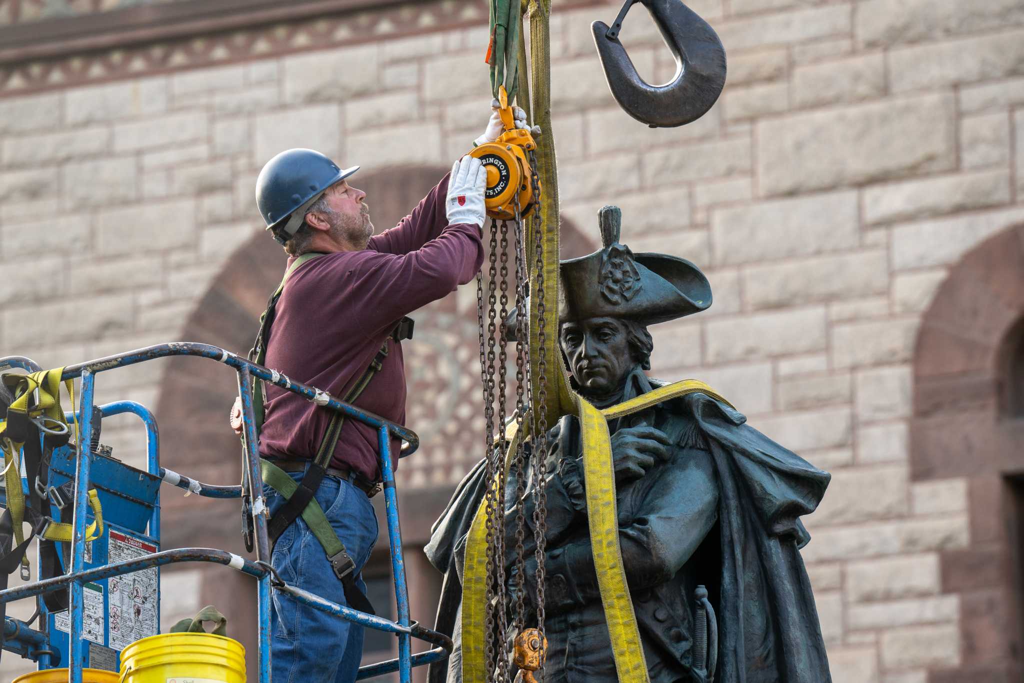 Albany's Phillip Schuyler statue removed