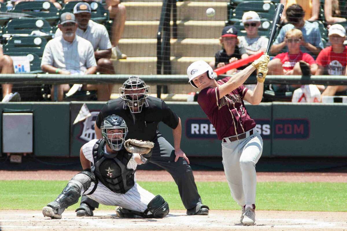 Magnolia West hangs on over Argyle for first state title