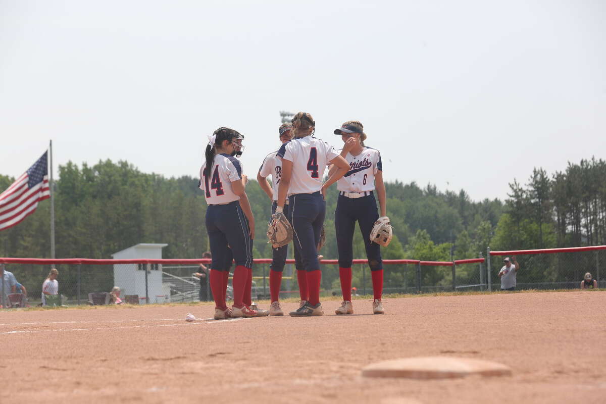Unionville-Sebewaing Area softball wins 19th straight regional