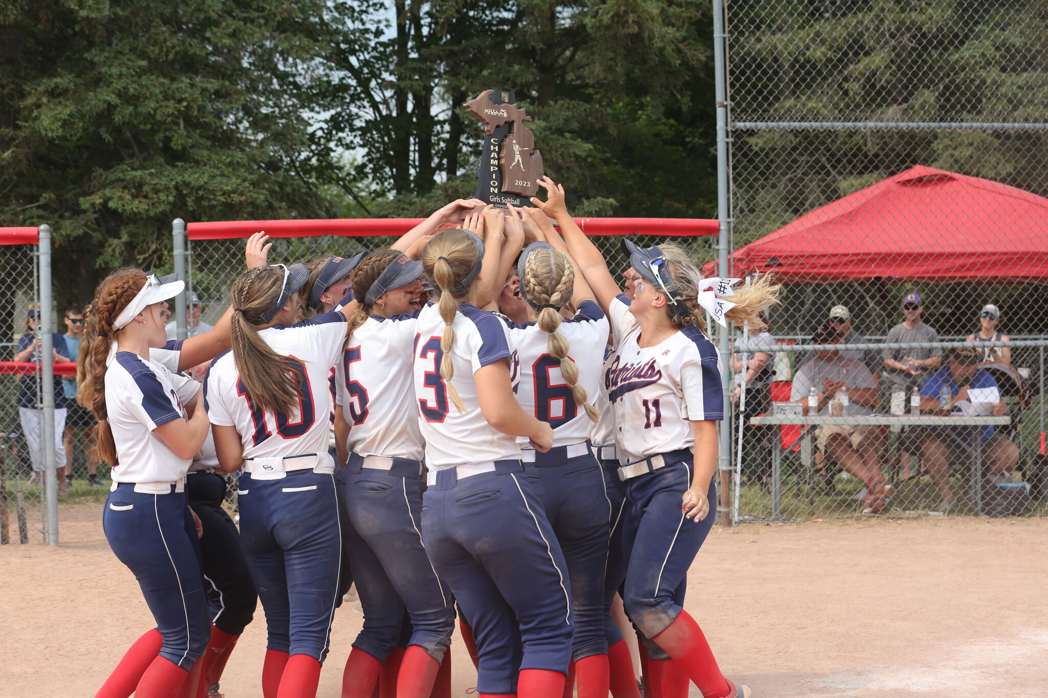 Unionville-Sebewaing Area softball wins 19th straight regional