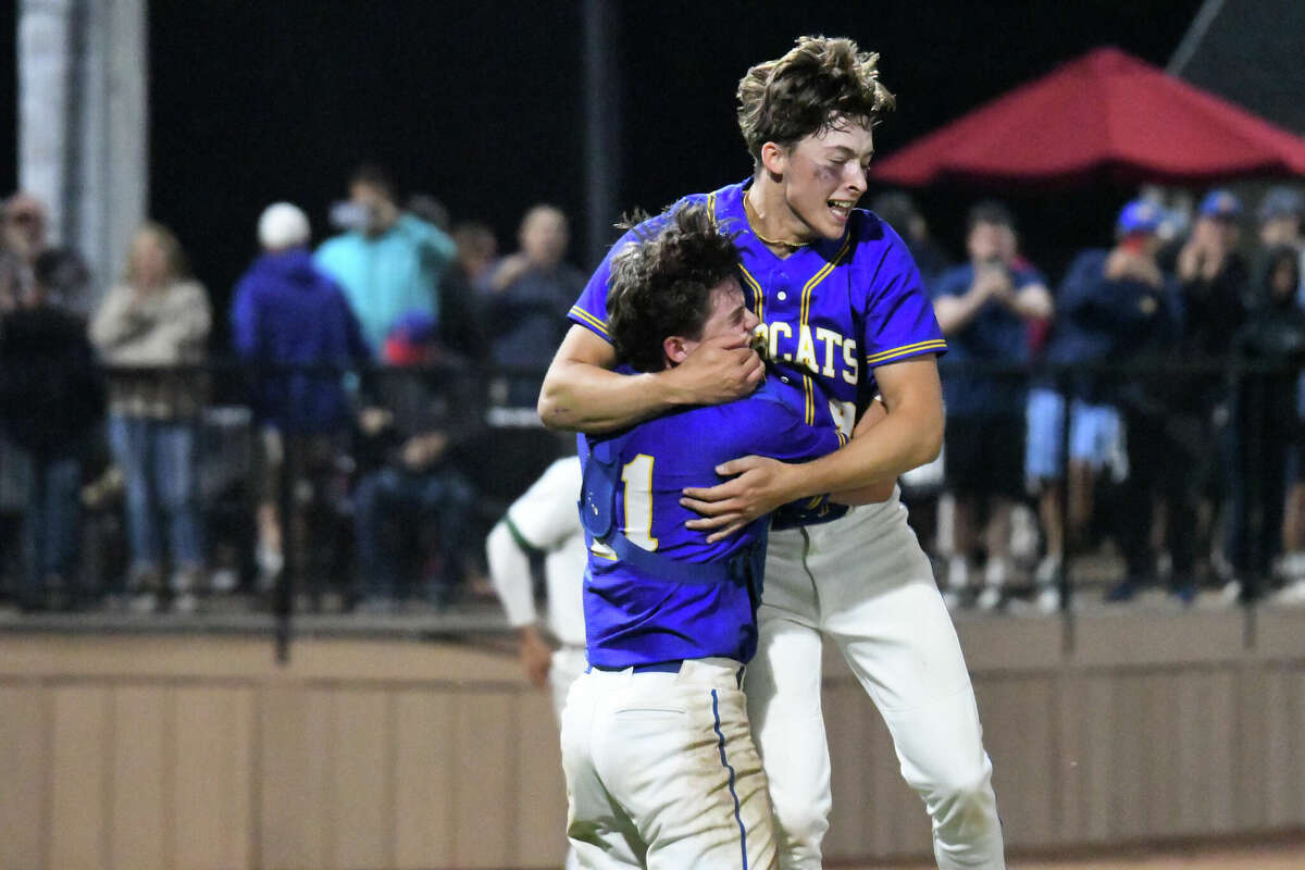 Brookfield defeats Guilford for CIAC Class L baseball title in CT