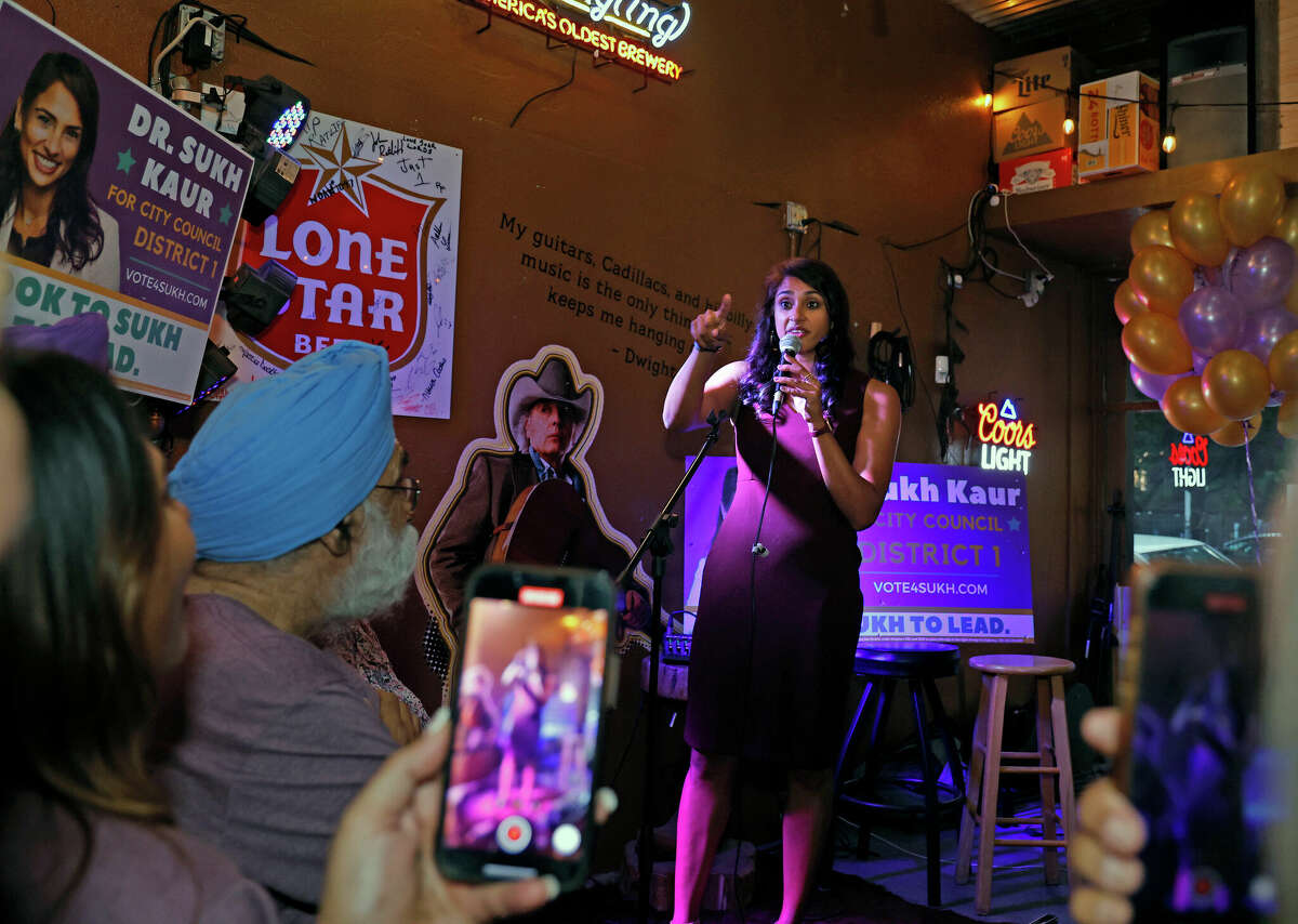 Sukh Kaur pushes out first-term District 1 Councilman Mario Bravo