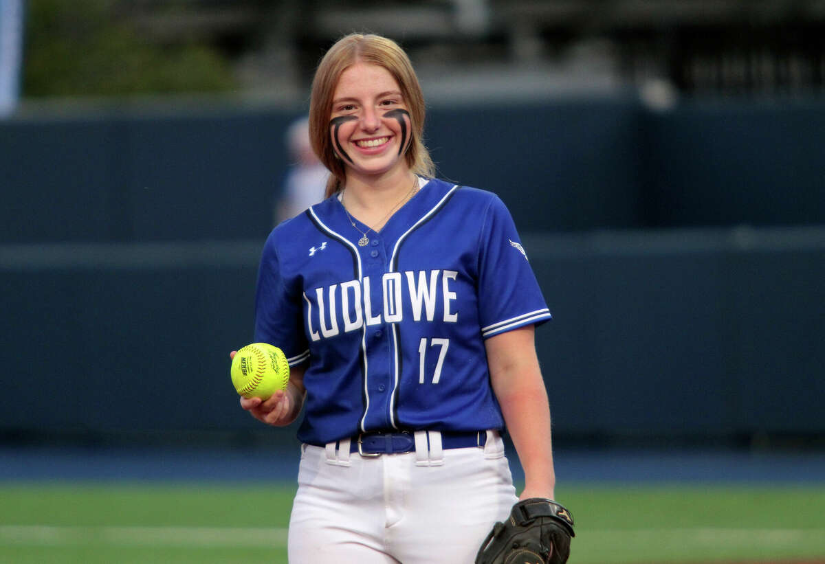 Fairfield Ludlowe softball wins the Class LL softball state tournament
