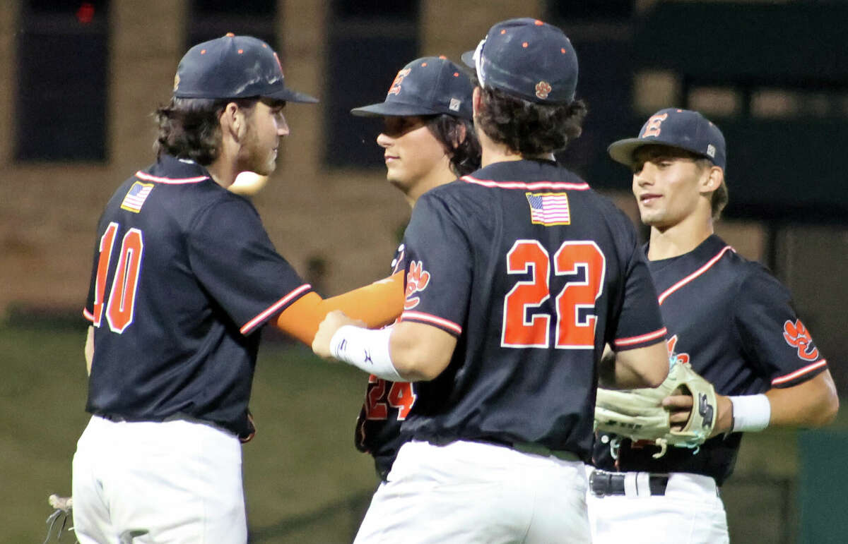 Hendrickson, Marchetto deliver in the clutch for Tigers in title win