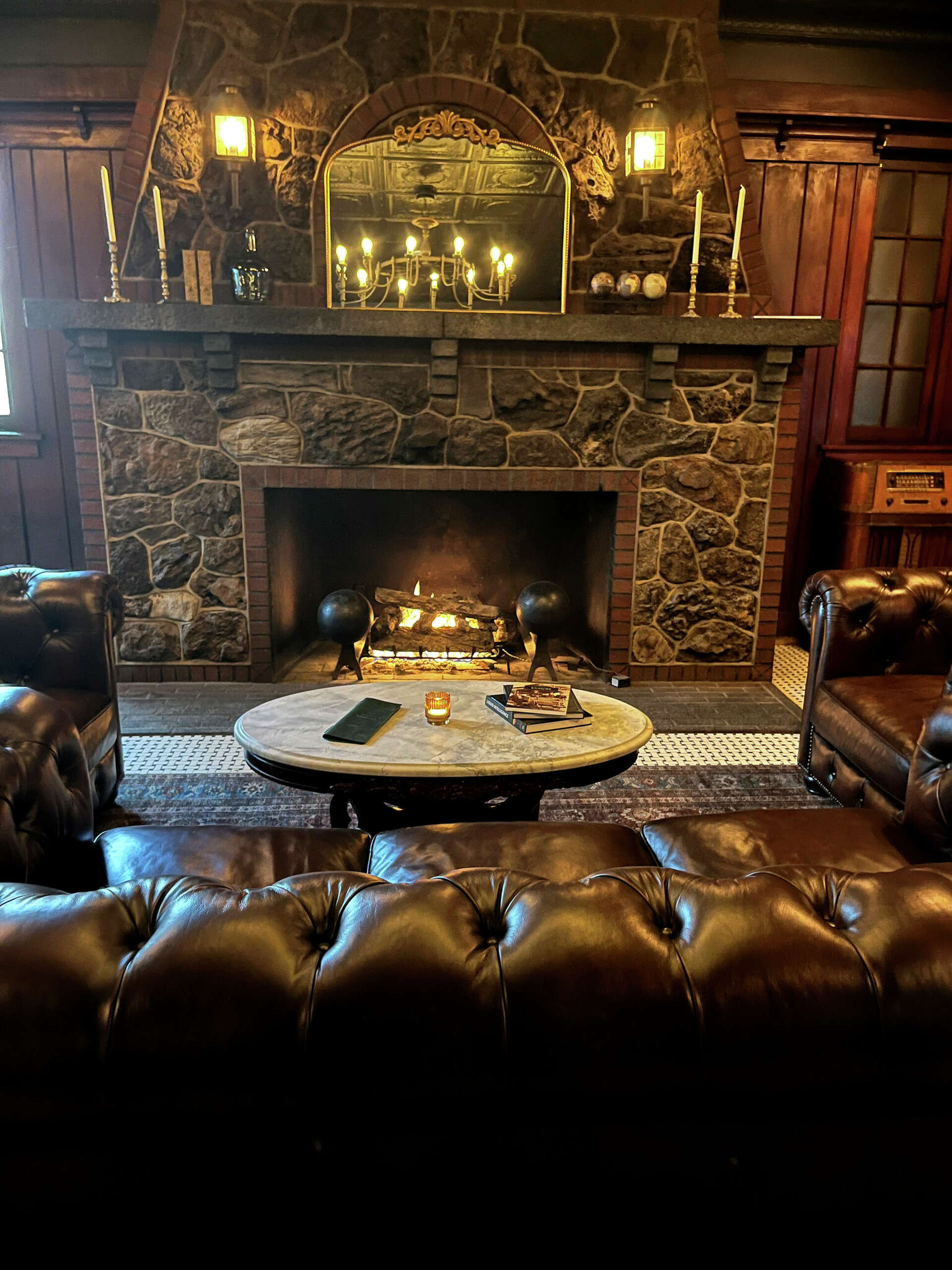 Smiths Public House opens on Remsen Street in Cohoes