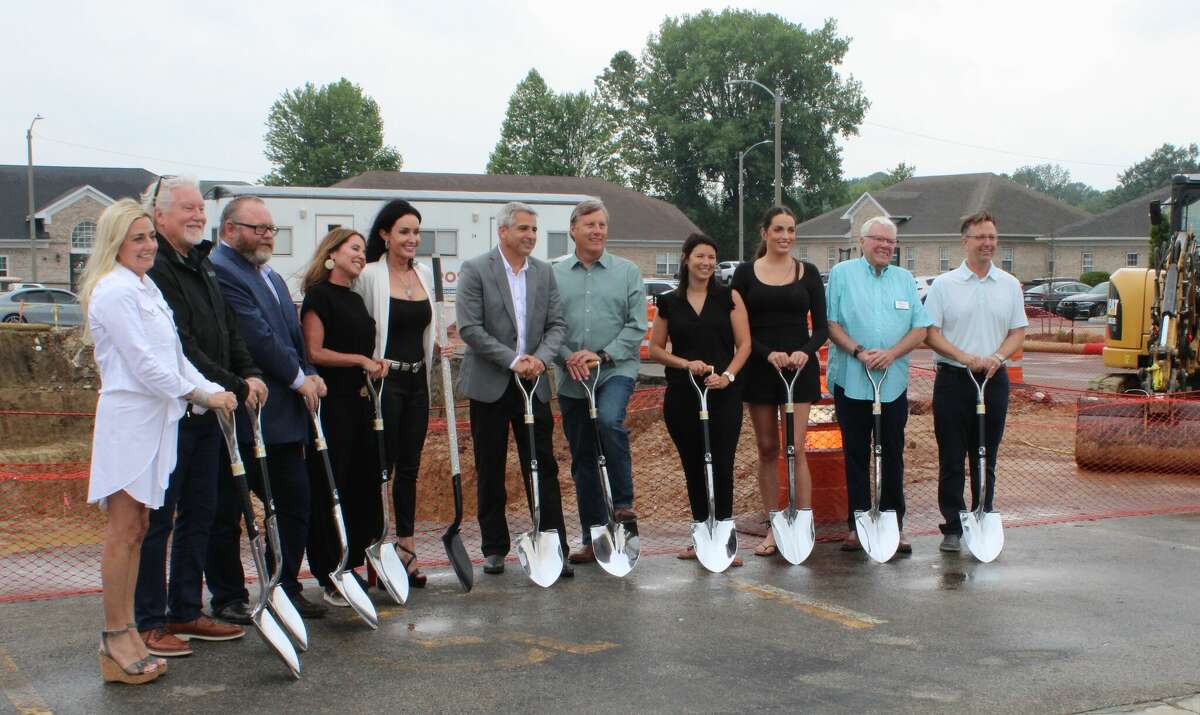 EXO 2.0: EXO Lounge and Nail Bar rebuilding in Edwardsville