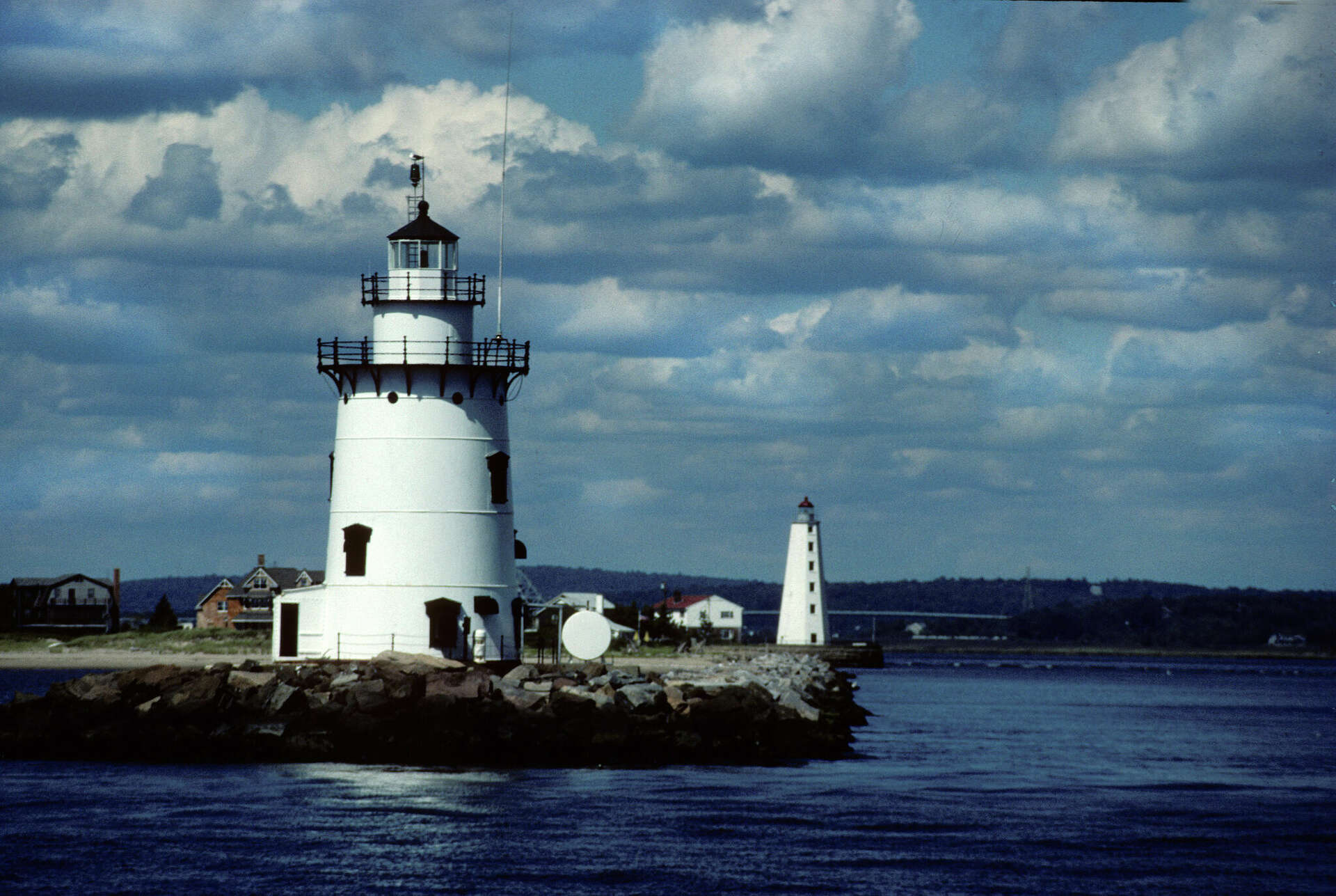 Lighthouse keeper's granddaughter has ties to Saybrook lighthouse
