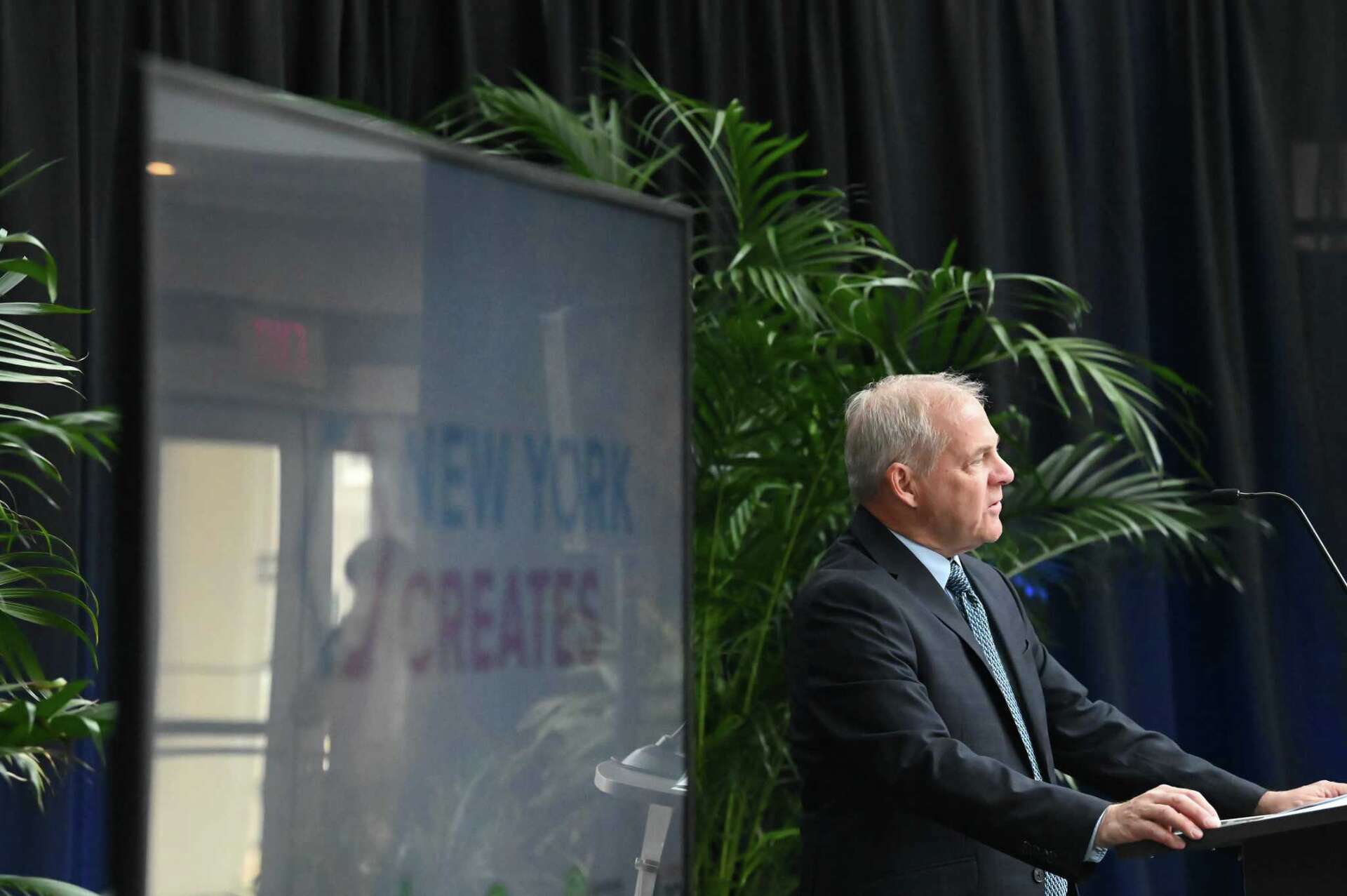 Raytheon, NY CREATES training chip workers for new fabs