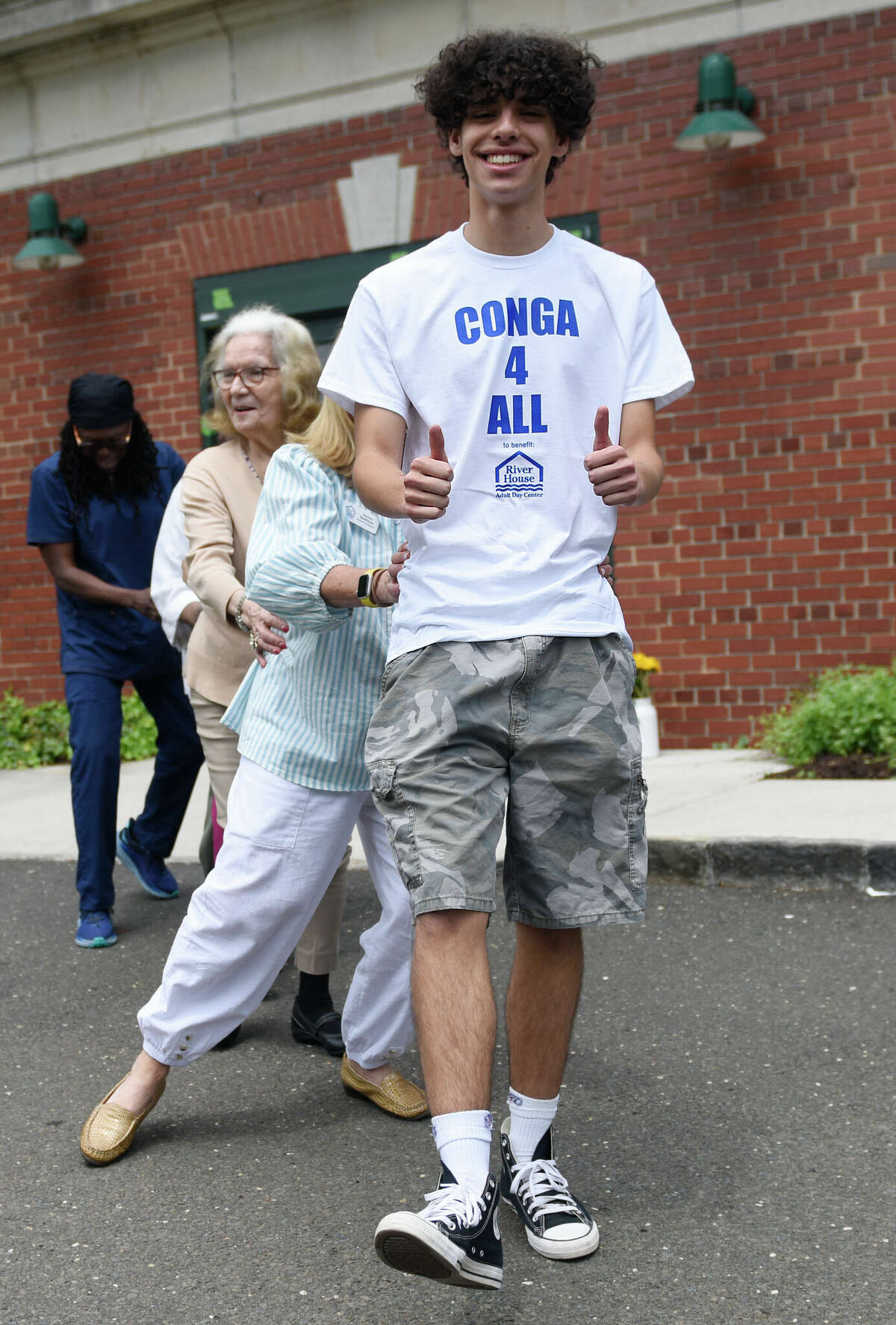 Greenwich student conga-dancing to break Guinness World Record