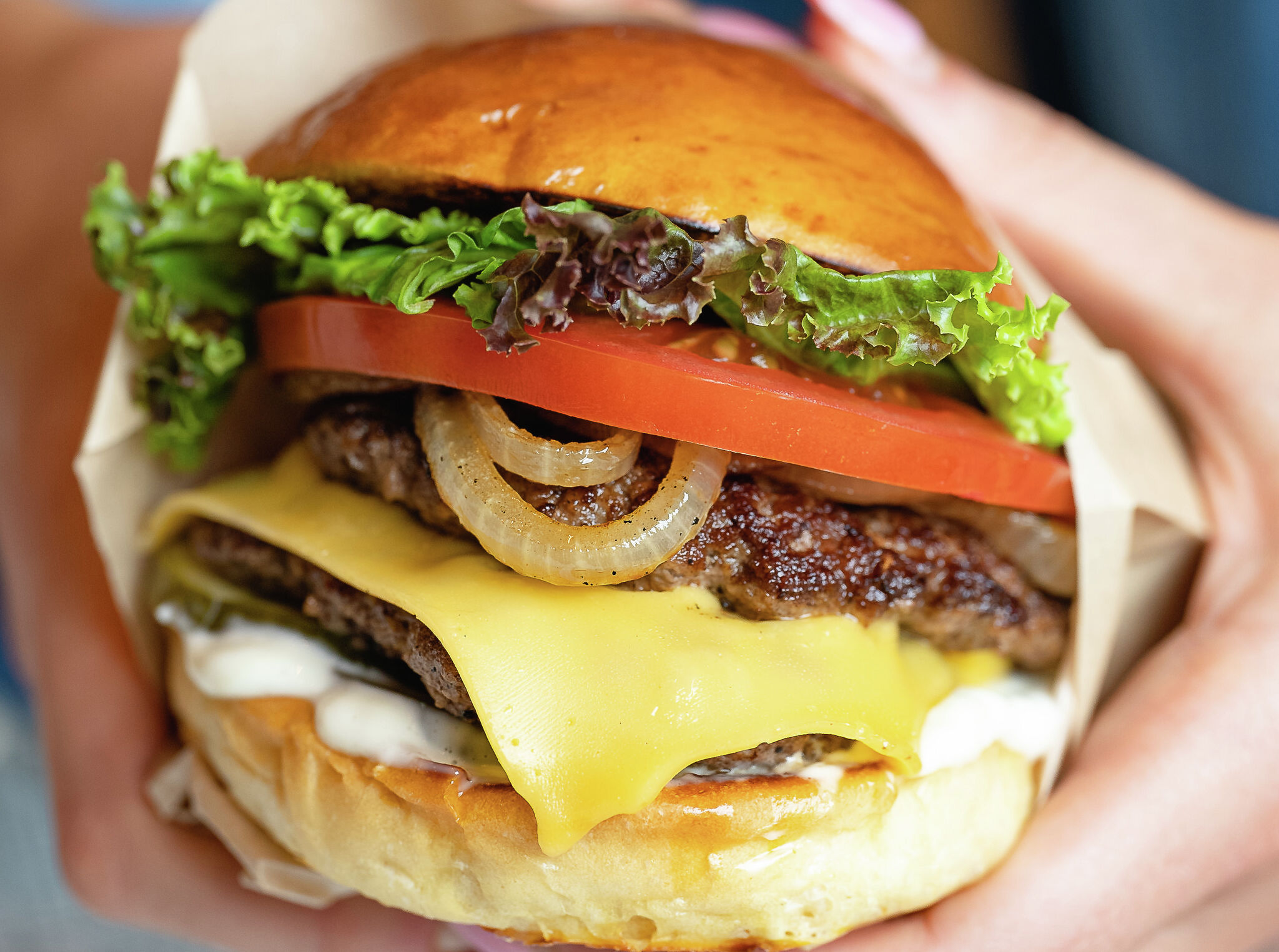 Burger pop-up Henbit opens at Pearl's Bottling Department food hall