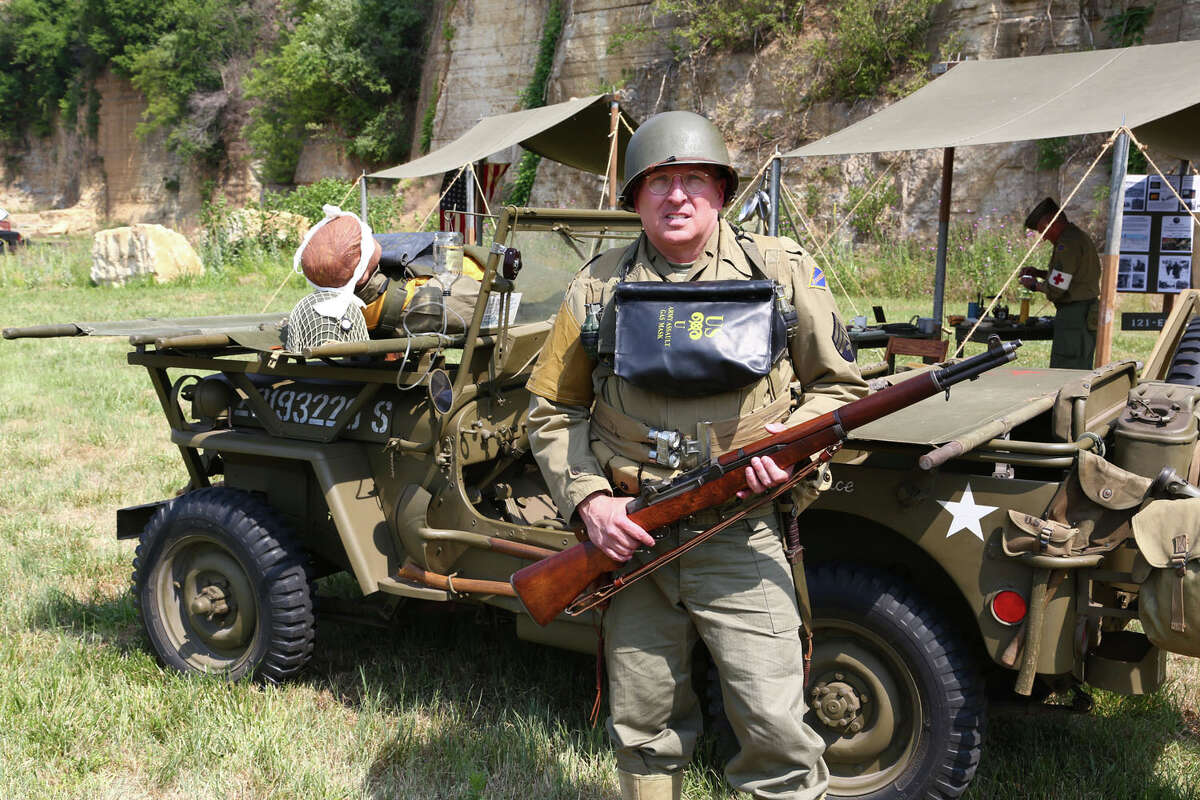 Re-enactors in Grafton take civilians back to D-Day