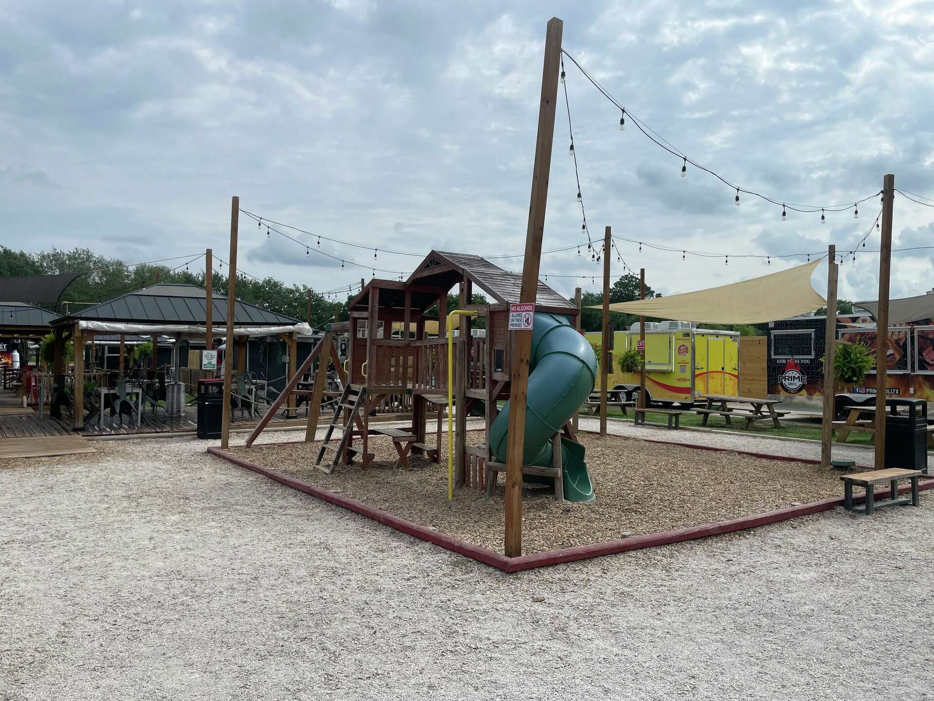Katy's El Patio at Mason food truck park touts full bar, playground
