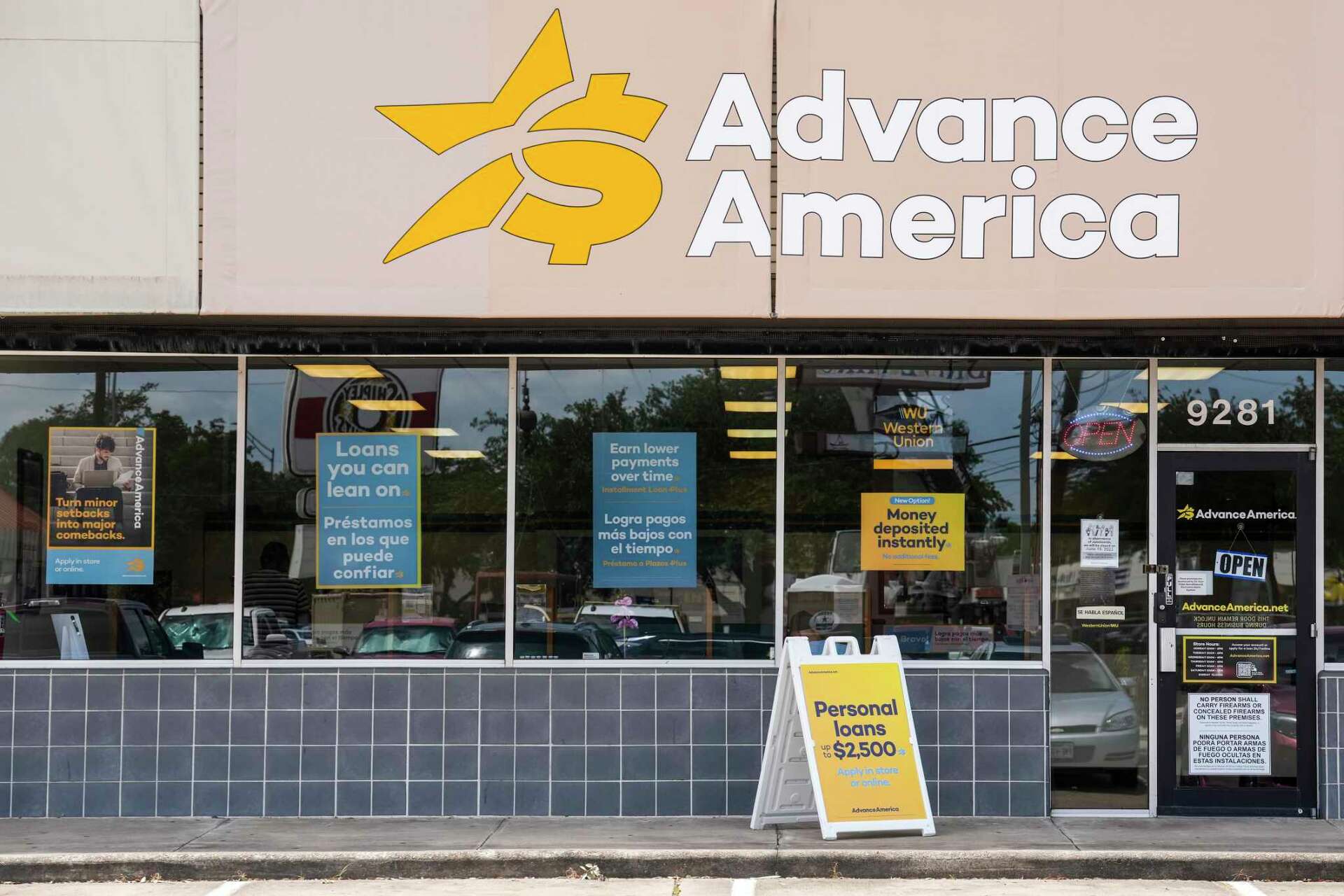 More than half of U.S. payday lending fees are paid by Texans